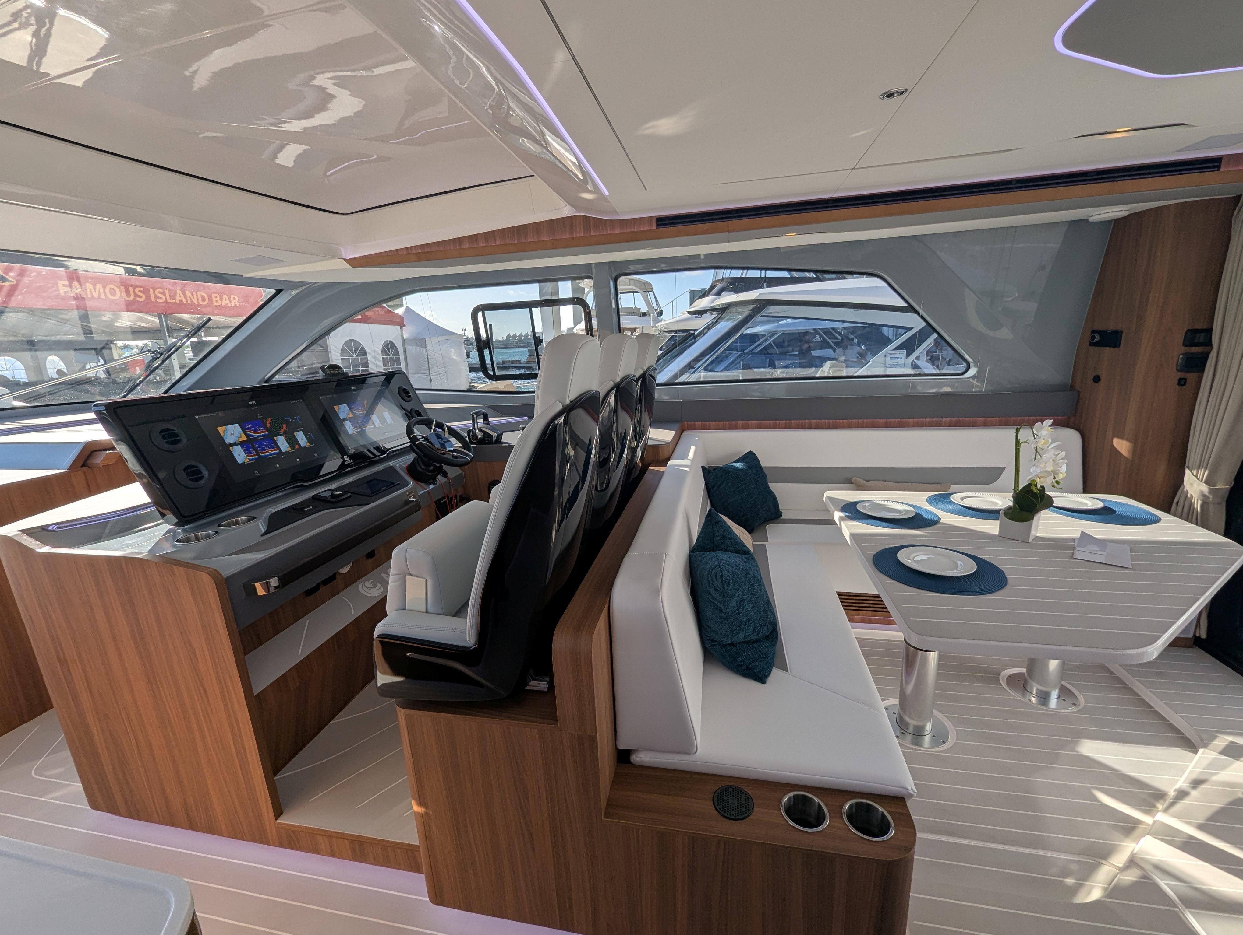 Nieuw 2026 Aquila 46 COUPE | YachtFocus