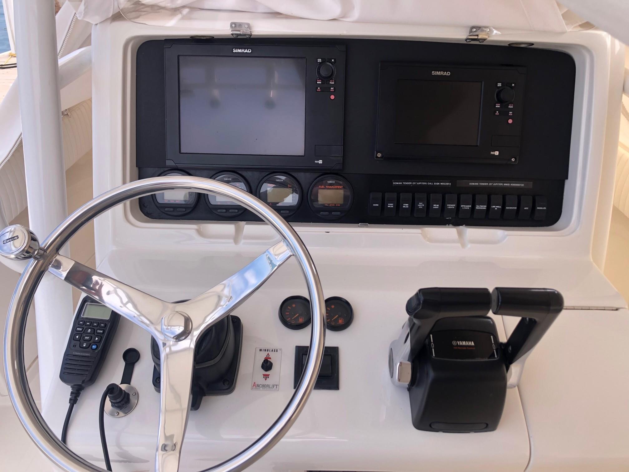 2004 Jupiter Open Center Console Center Console for sale - YachtWorld