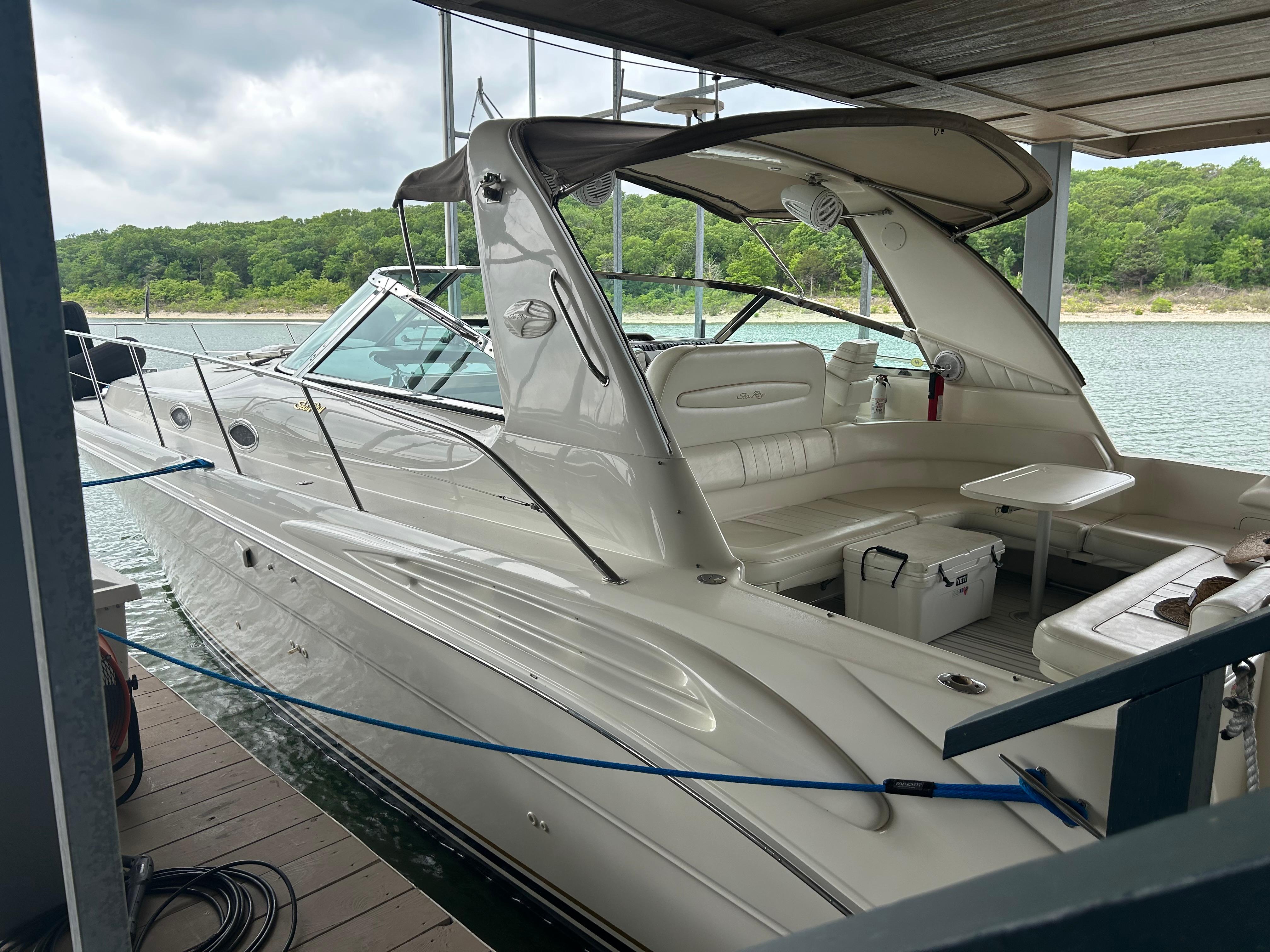 1998 Sea Ray 400 Sundancer Sports Cruiser for sale - YachtWorld