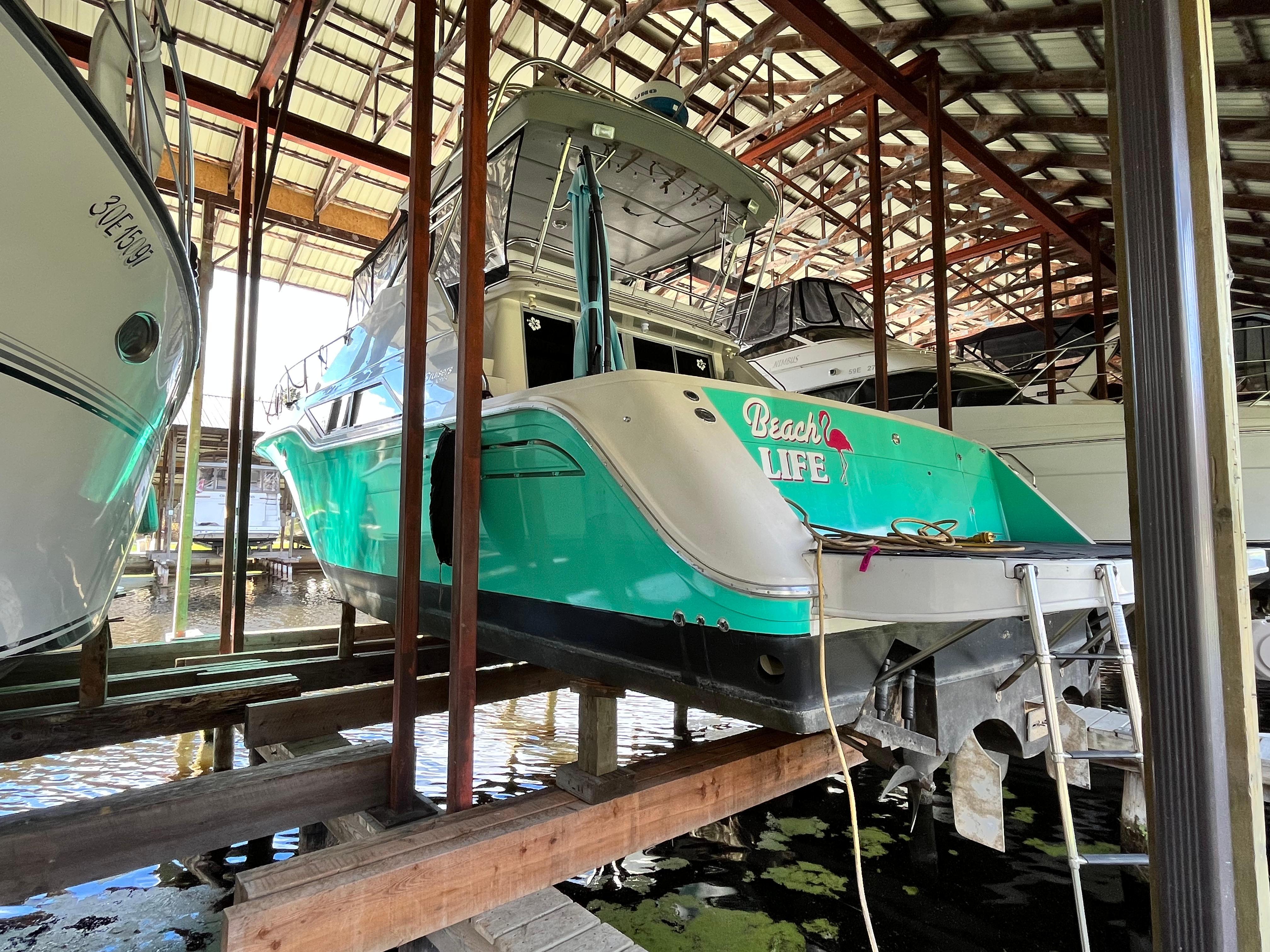 1990 Cruisers Yachts 4280 Express Bridge Motor Yacht for sale - YachtWorld