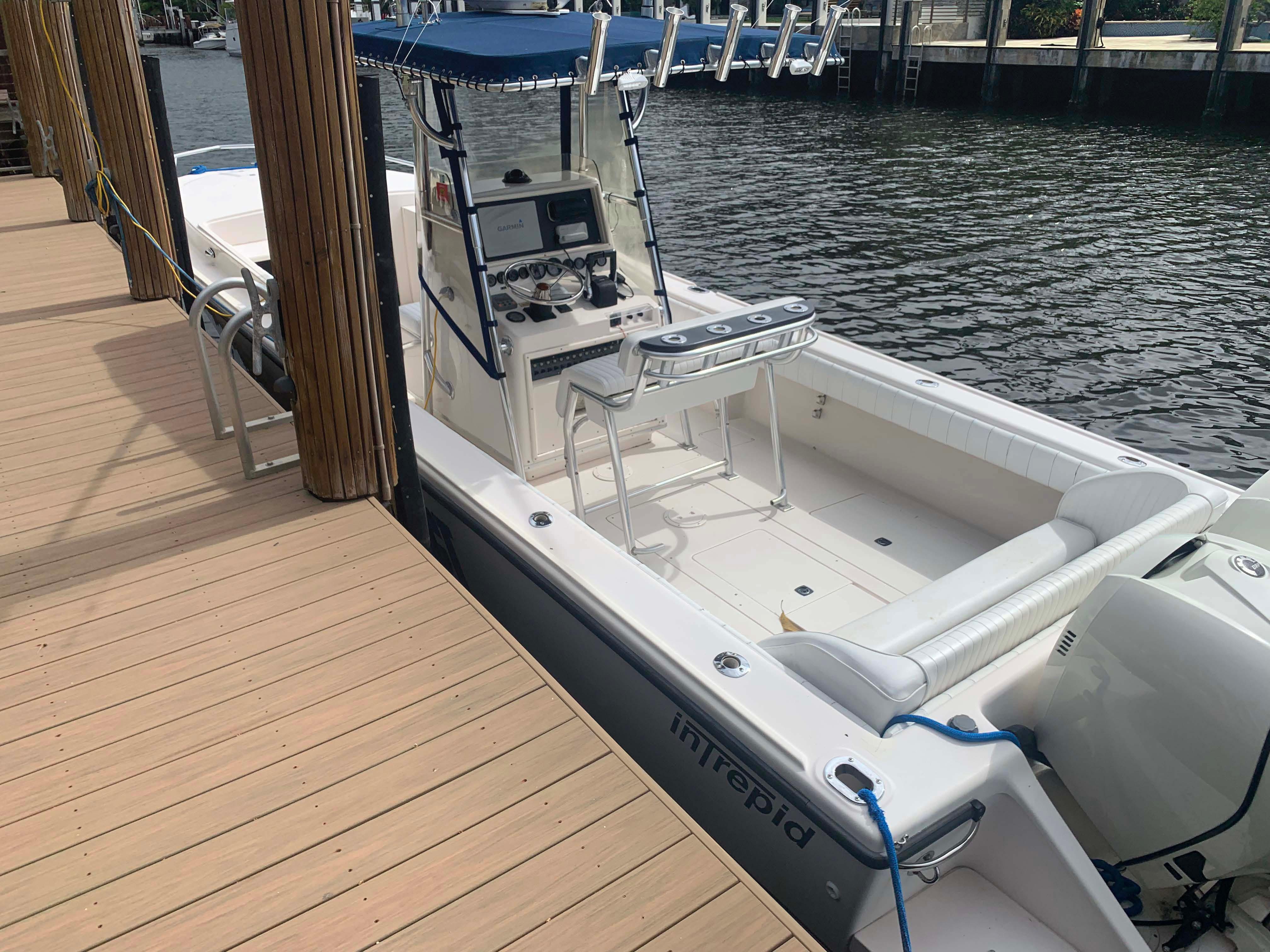 1995 Intrepid 322 Cuddy Cuddy Cabin for sale - YachtWorld