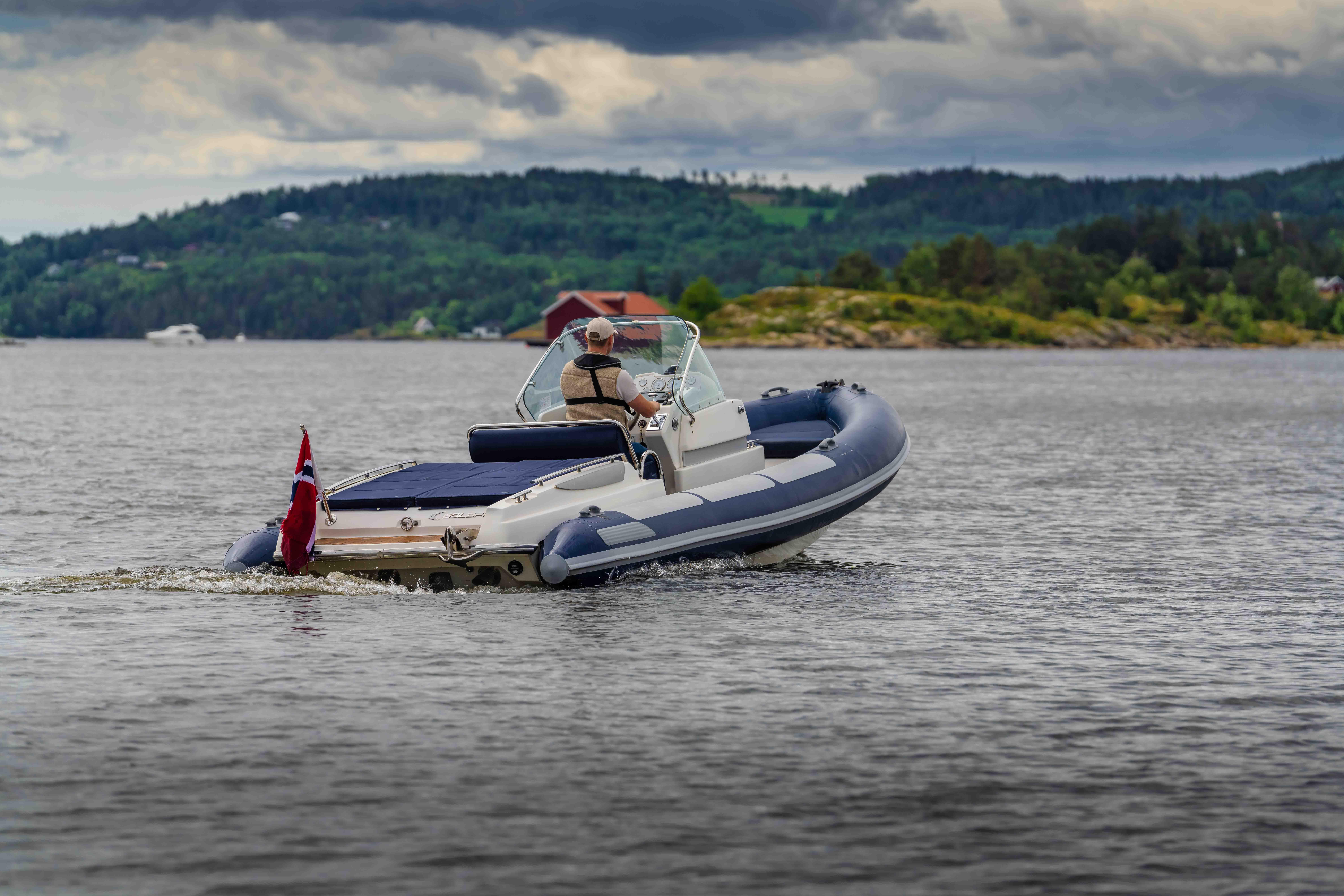 2004 Goldfish 25 RIB Airboat for sale - YachtWorld