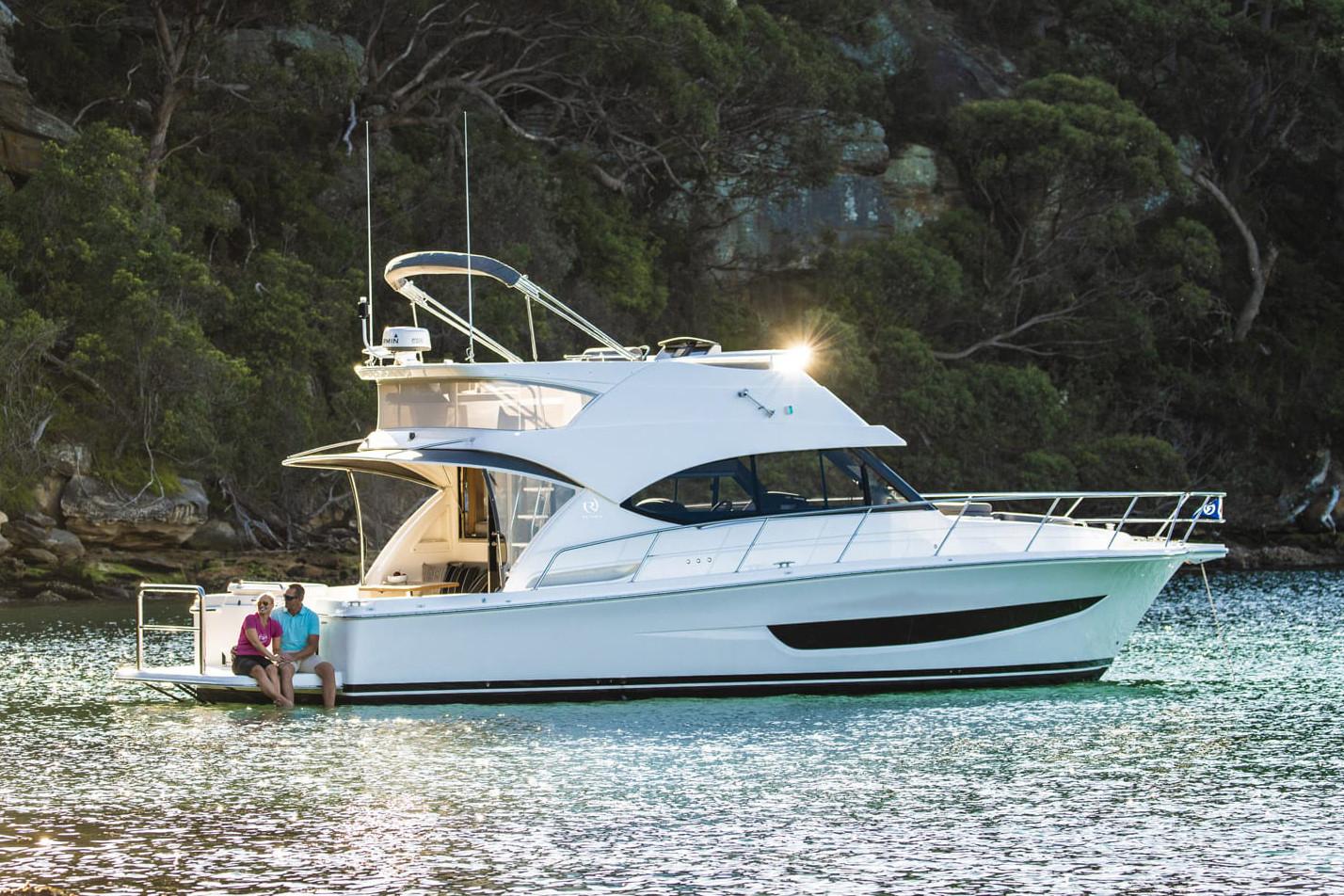 2024 Riviera 39 Open Flybridge Flybridge for sale - YachtWorld