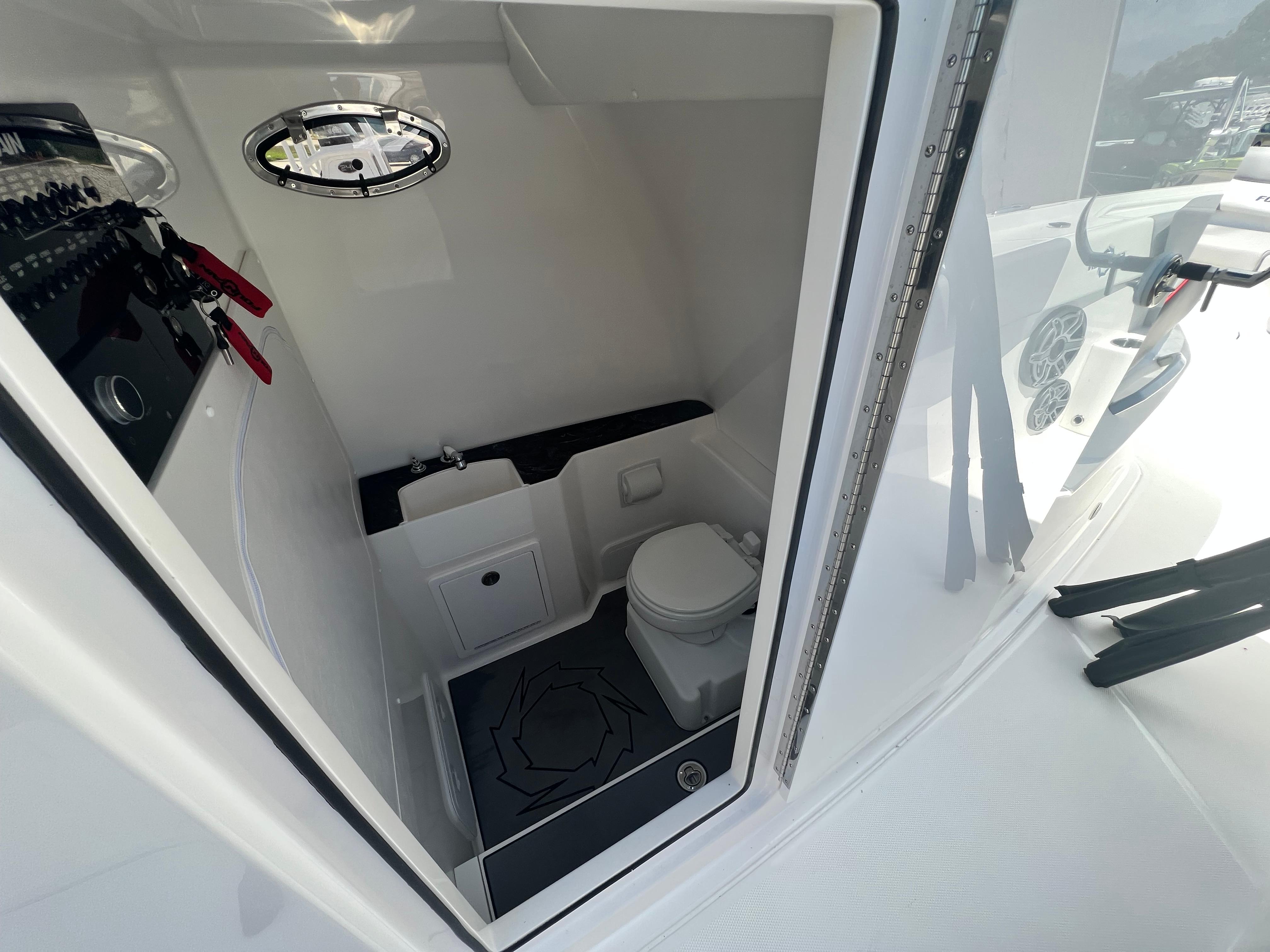 2022 Fountain 32 NX Center Console for sale - YachtWorld