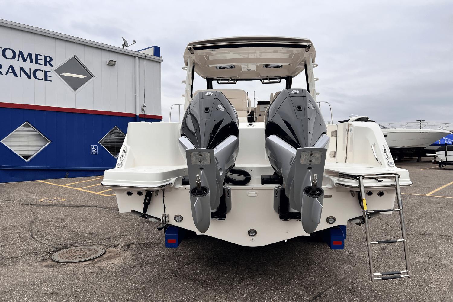 2025 Boston Whaler 325 Conquest Sport Fishing for sale - YachtWorld
