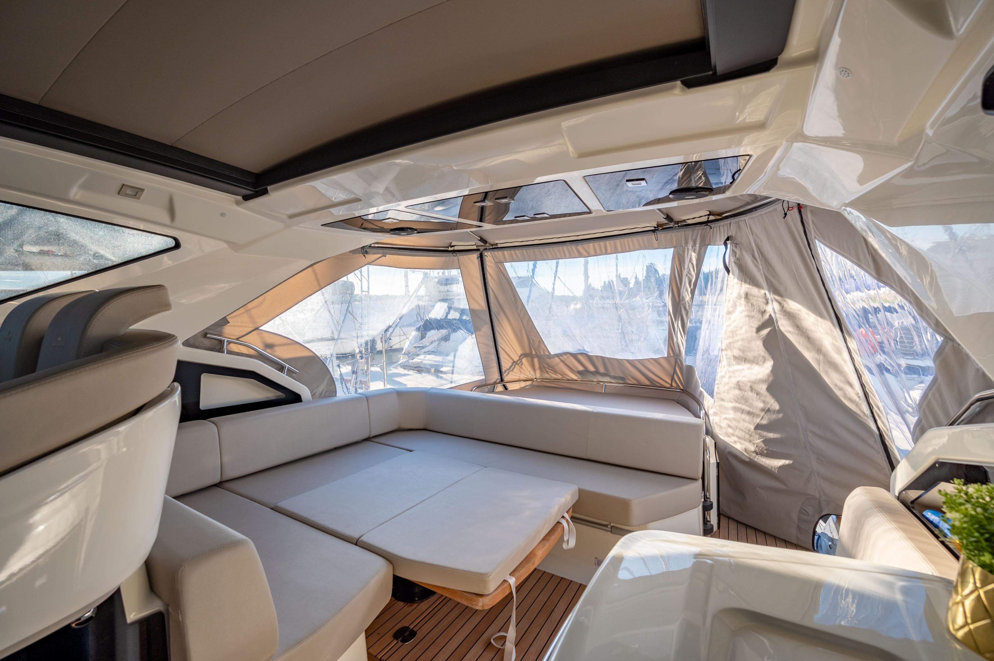 2022 Cranchi M 44 HT Motoryachten Kaufen - YachtWorld