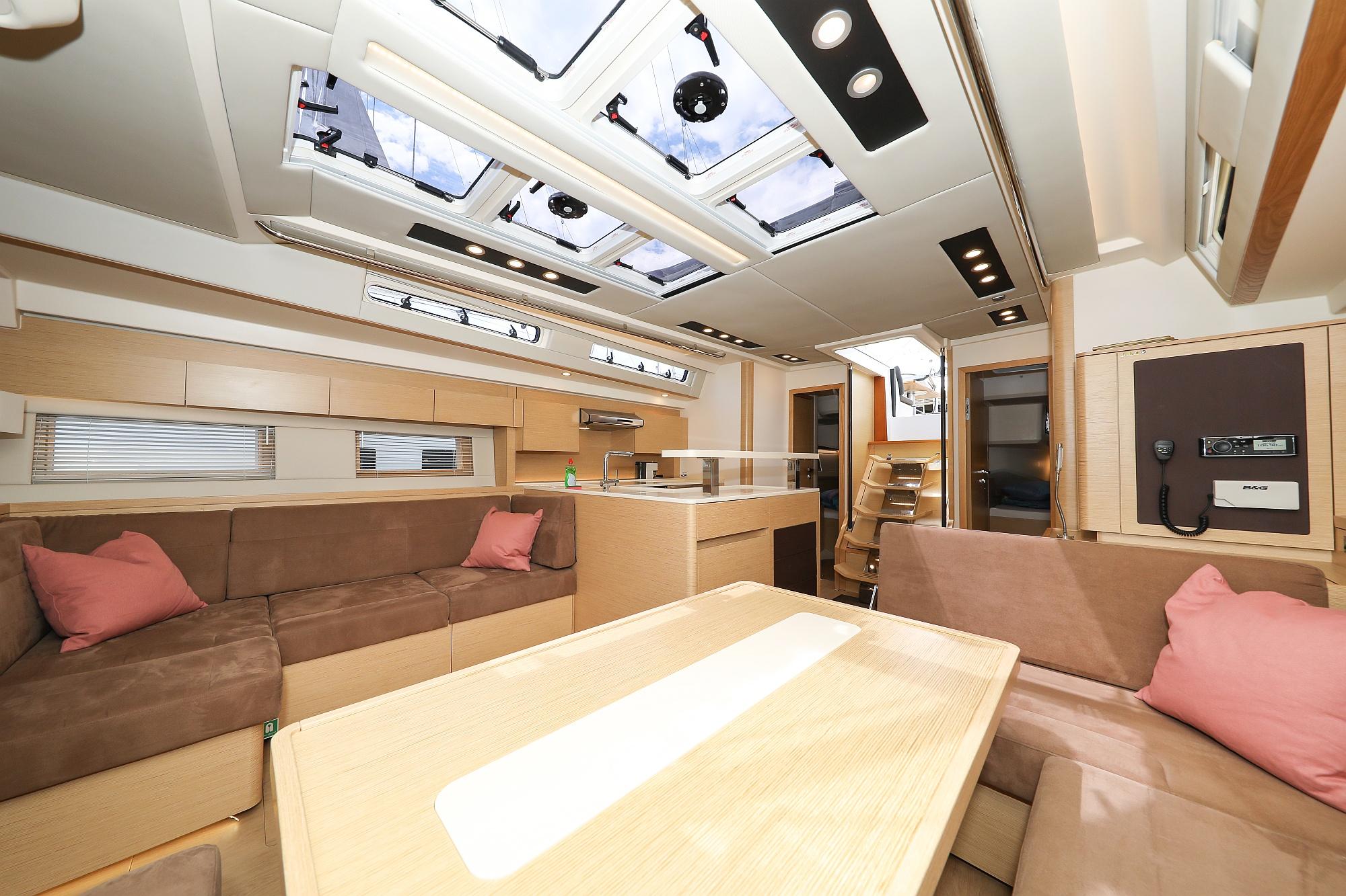 2018 Hanse 588 Cruiser for sale - YachtWorld