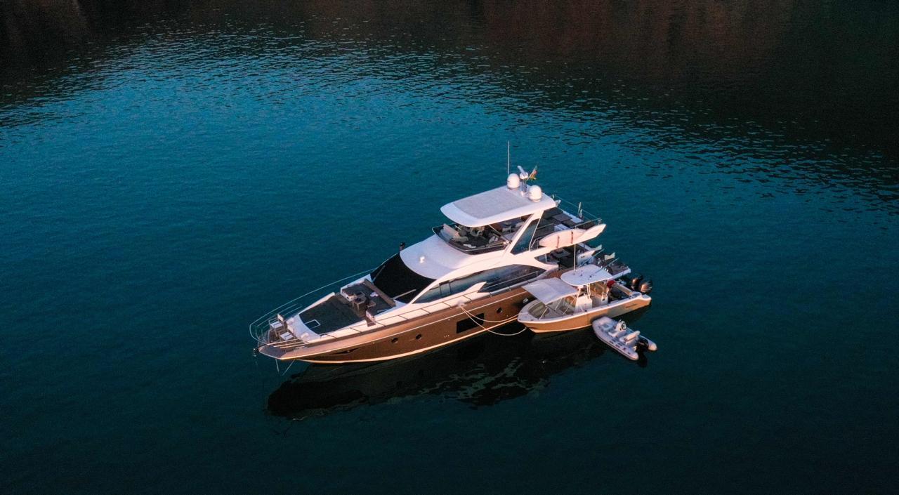 2019 Azimut Flybridge 66 Cruiser for sale - YachtWorld