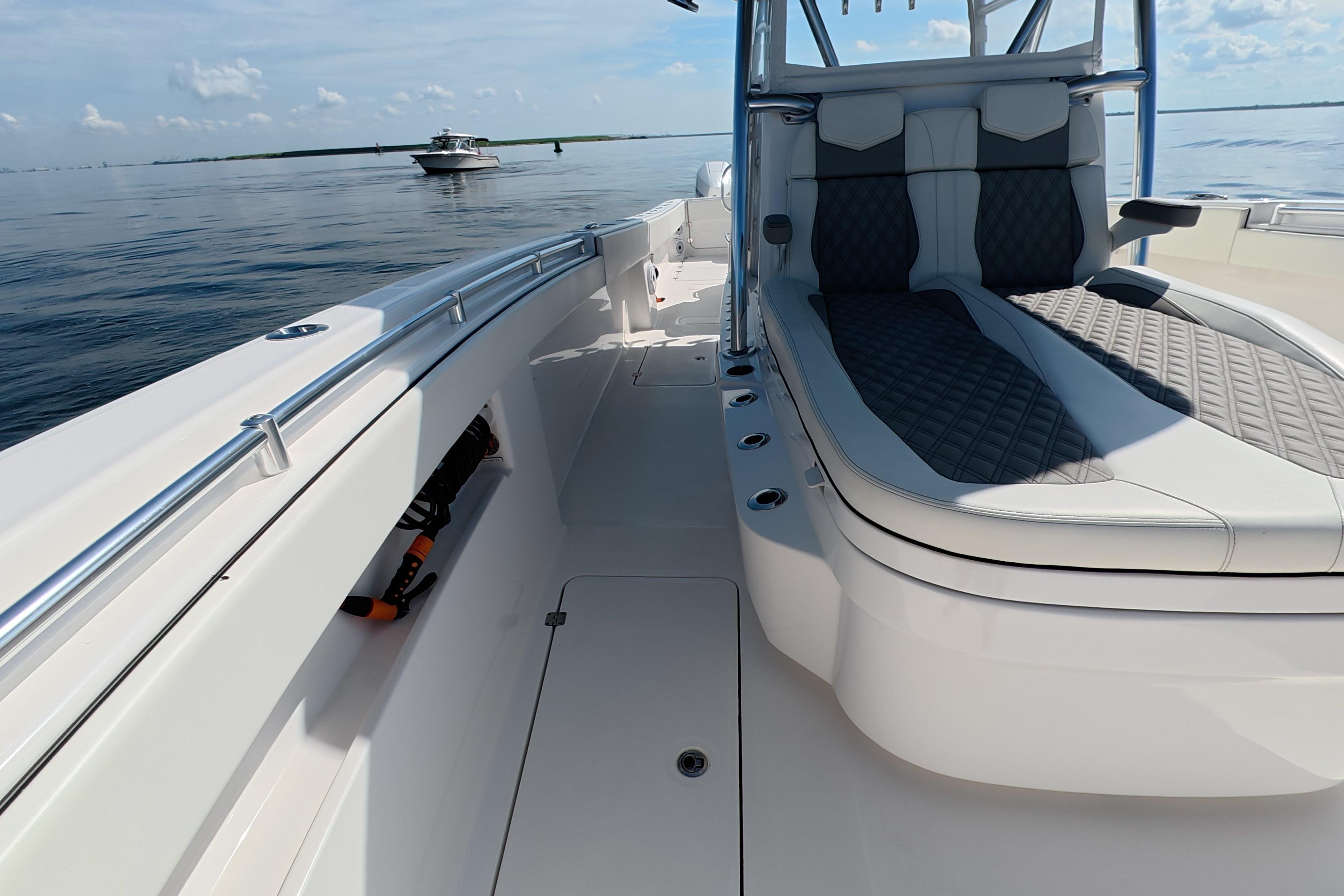 2023 Invincible 33 Catamaran Power Catamaran for sale - YachtWorld