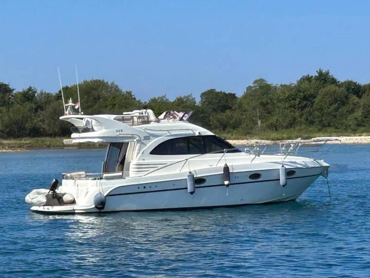 Galeon 330 Fly Usado en Udine - Cosas de Barcos
