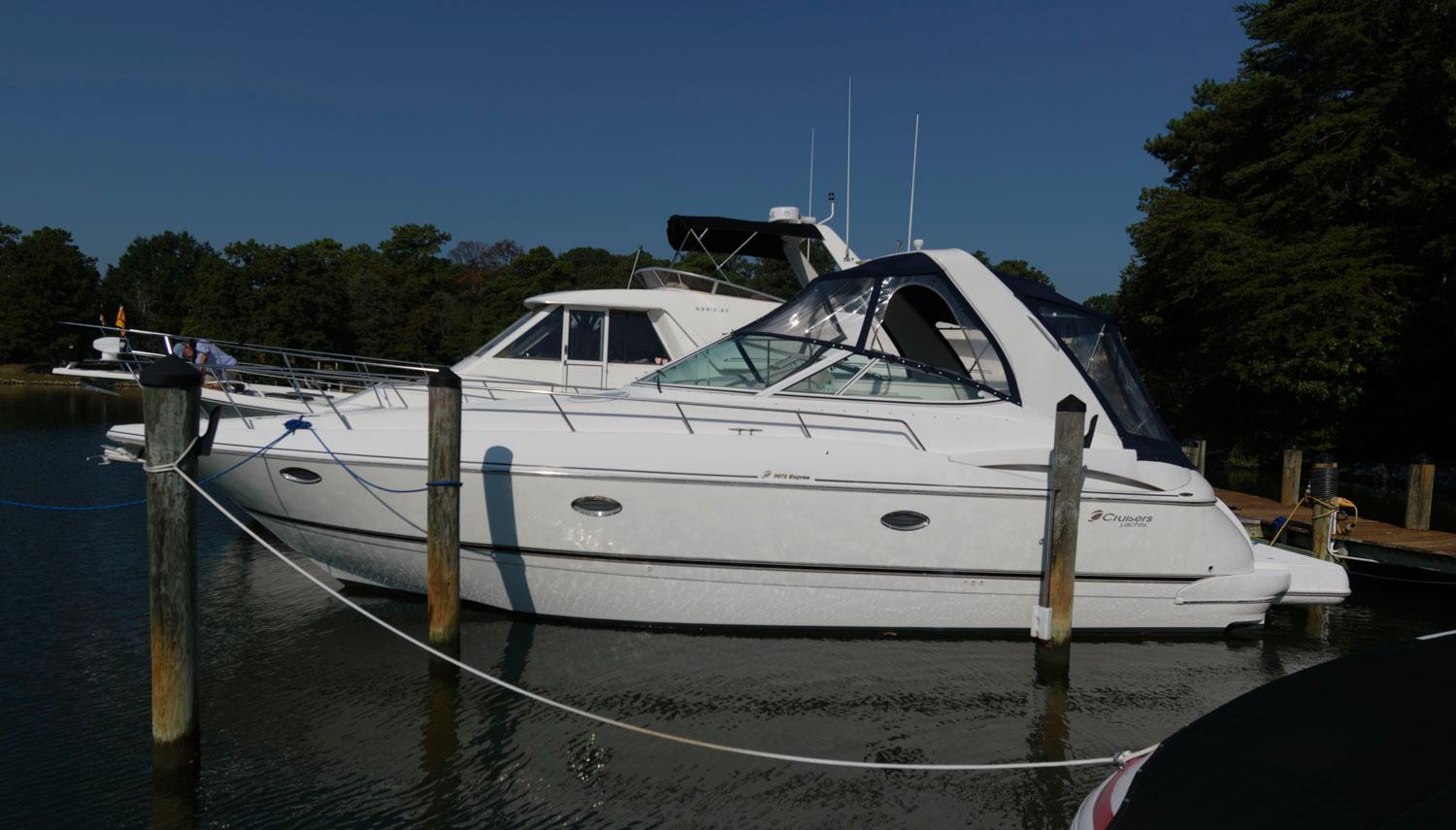 2000 Cruisers Yachts 3672 Express Cruiser for sale - YachtWorld