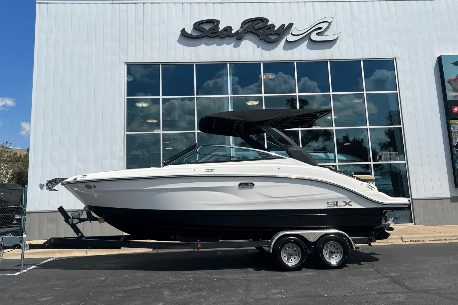 2024 Sea Ray SLX 260 Runabout for sale - YachtWorld