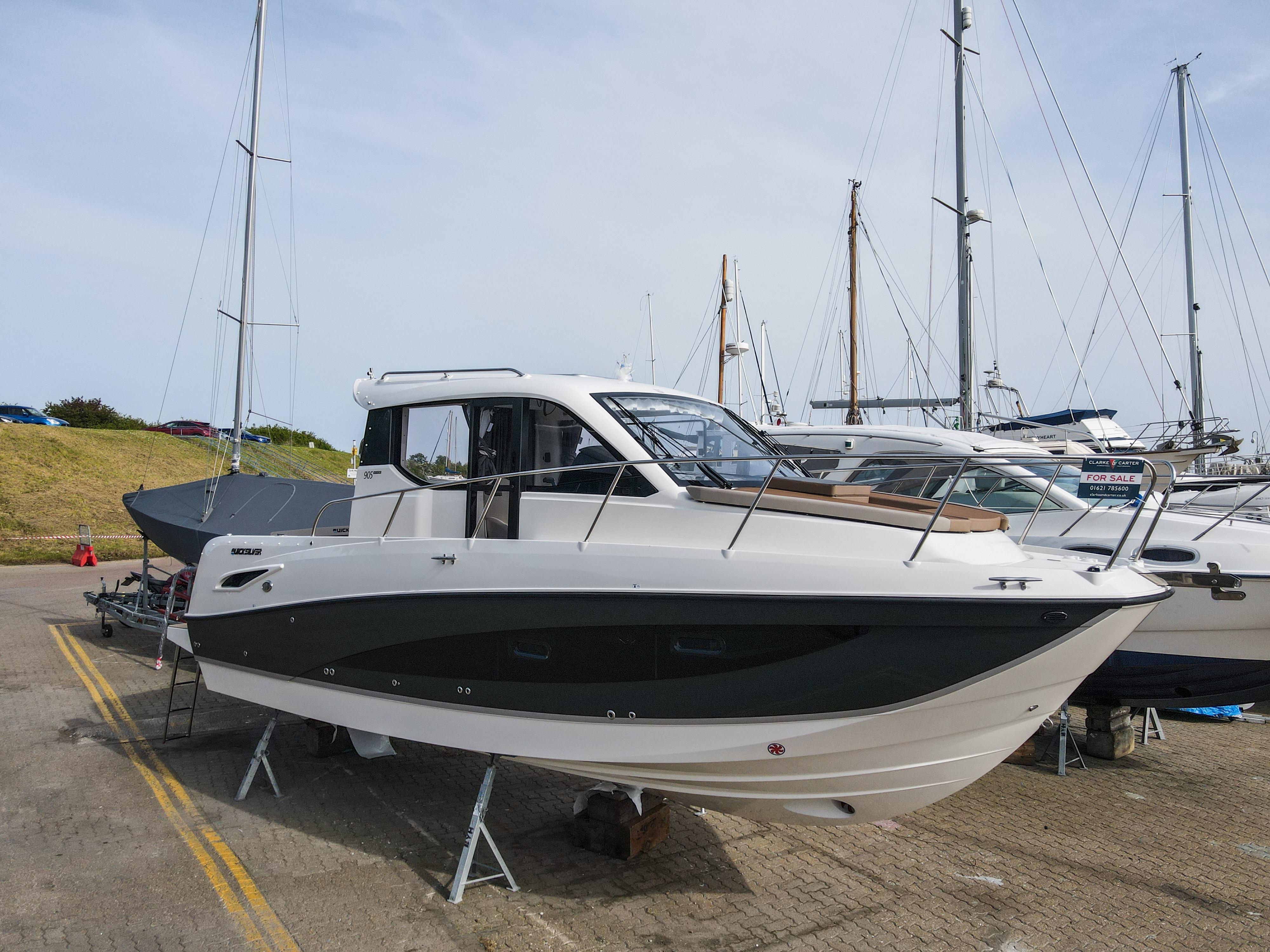 New 2024 Quicksilver Activ 905 Weekend - Essex | Youboat