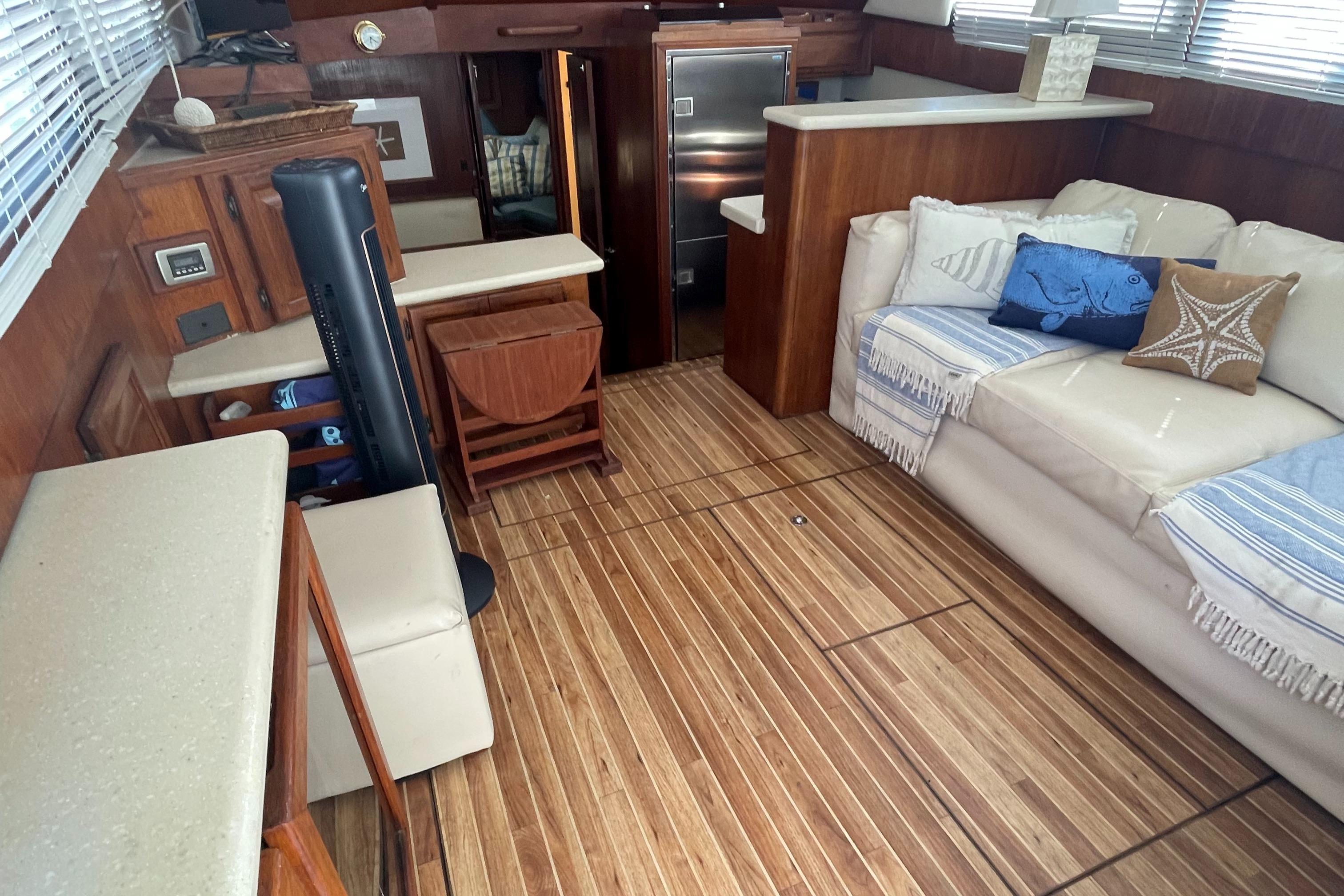 1987 Viking 35 Convertible Convertible for sale - YachtWorld
