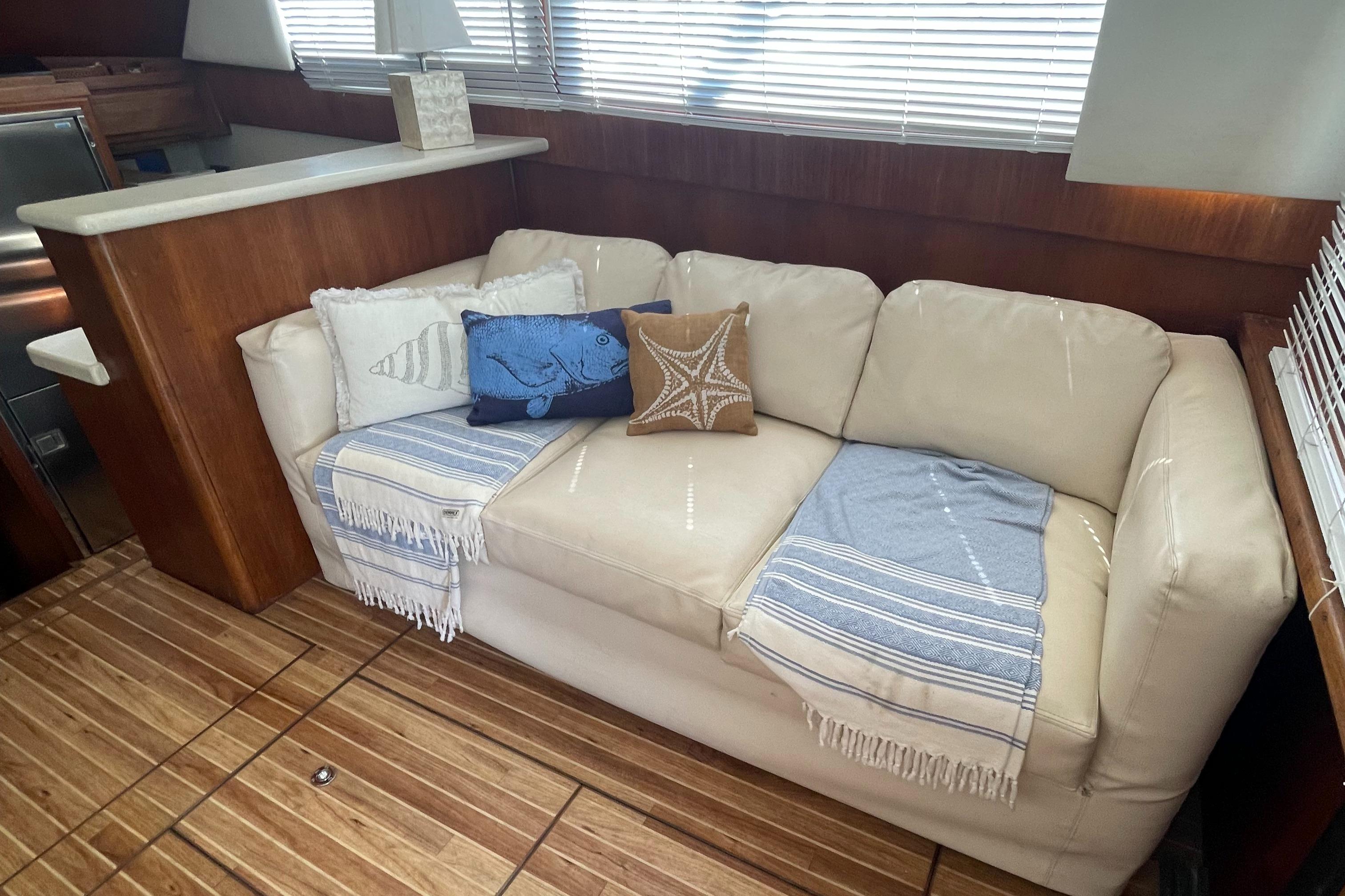 1987 Viking 35 Convertible Convertible for sale - YachtWorld