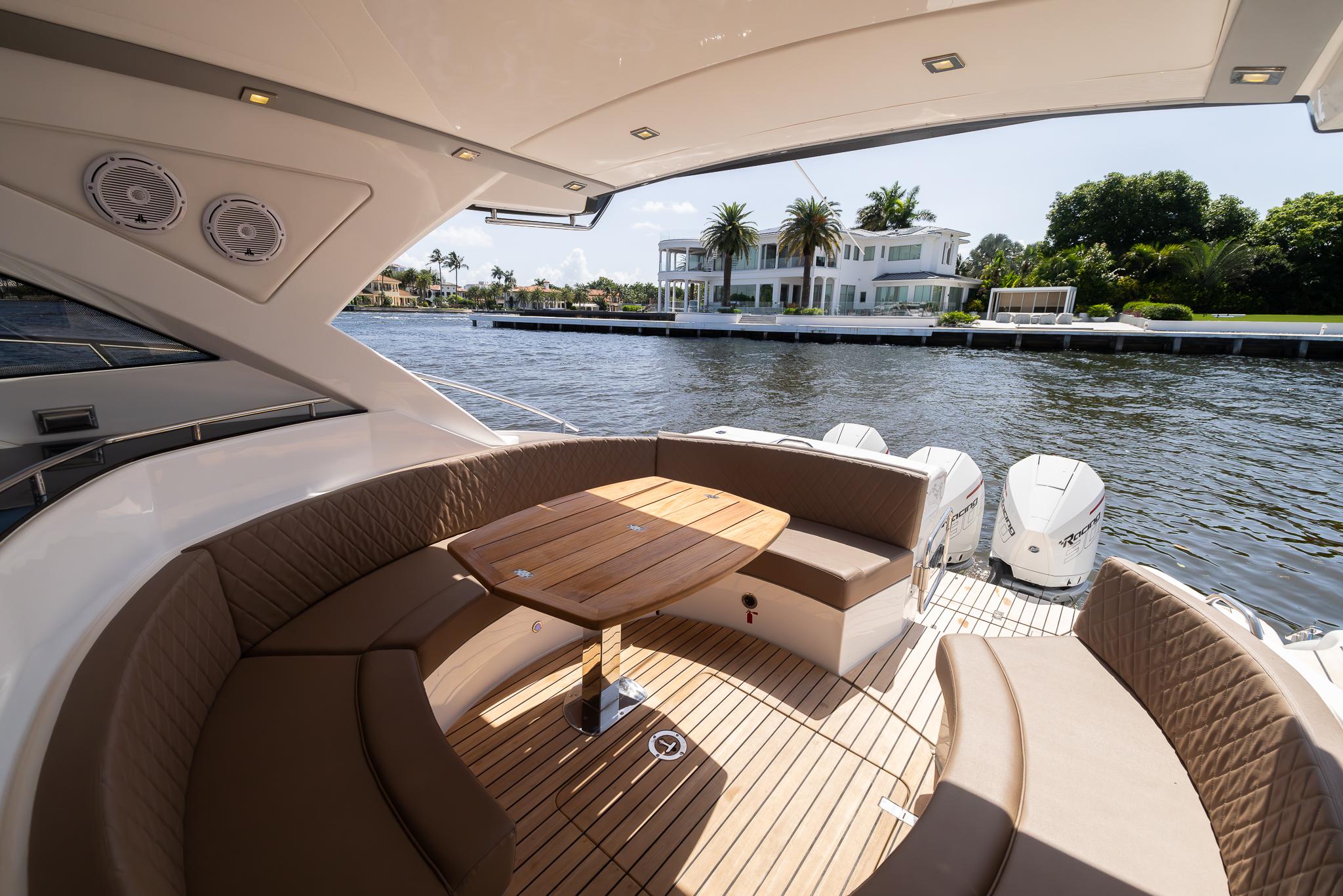 2023 Schaefer 400 Sport Express Cruiser for sale - YachtWorld