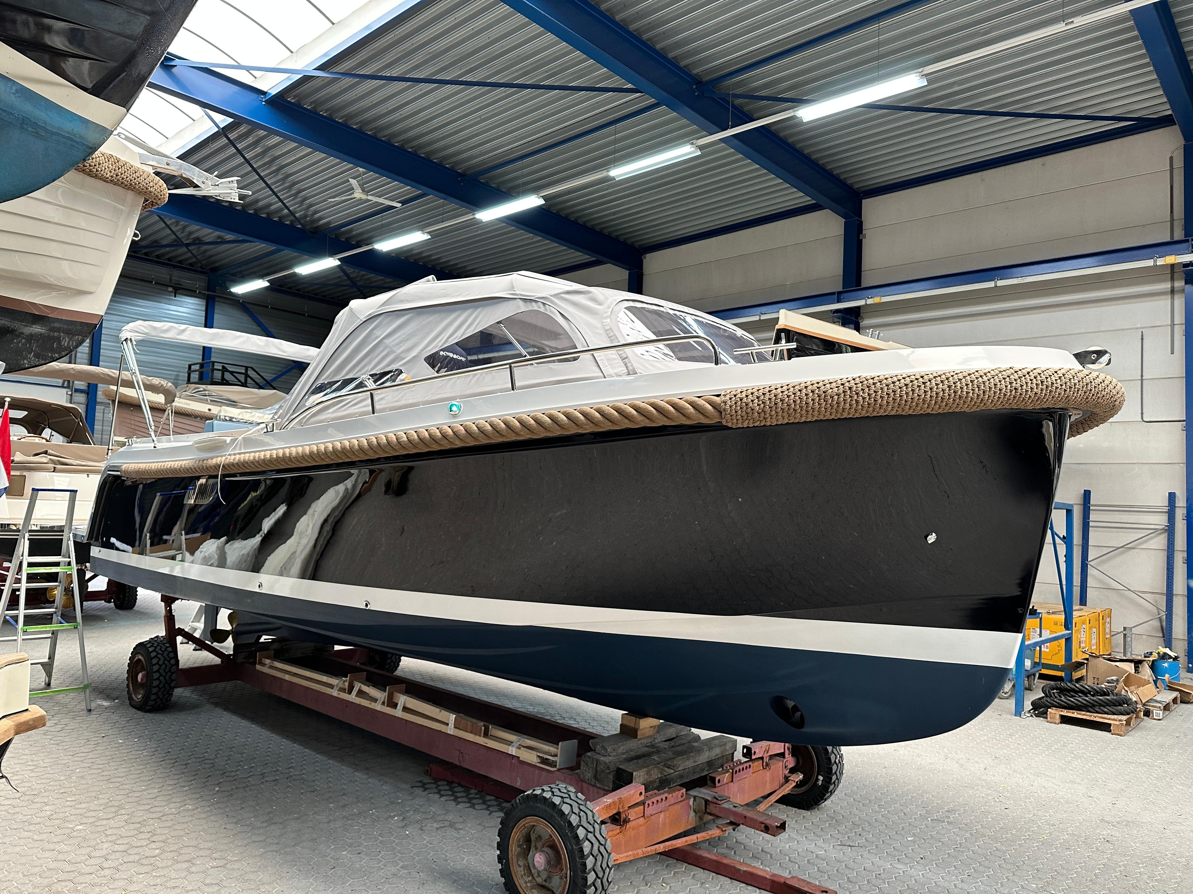 Interboat Intender 950 Cabrio 10m 2024, Beiboote - Berkshire | Boot24