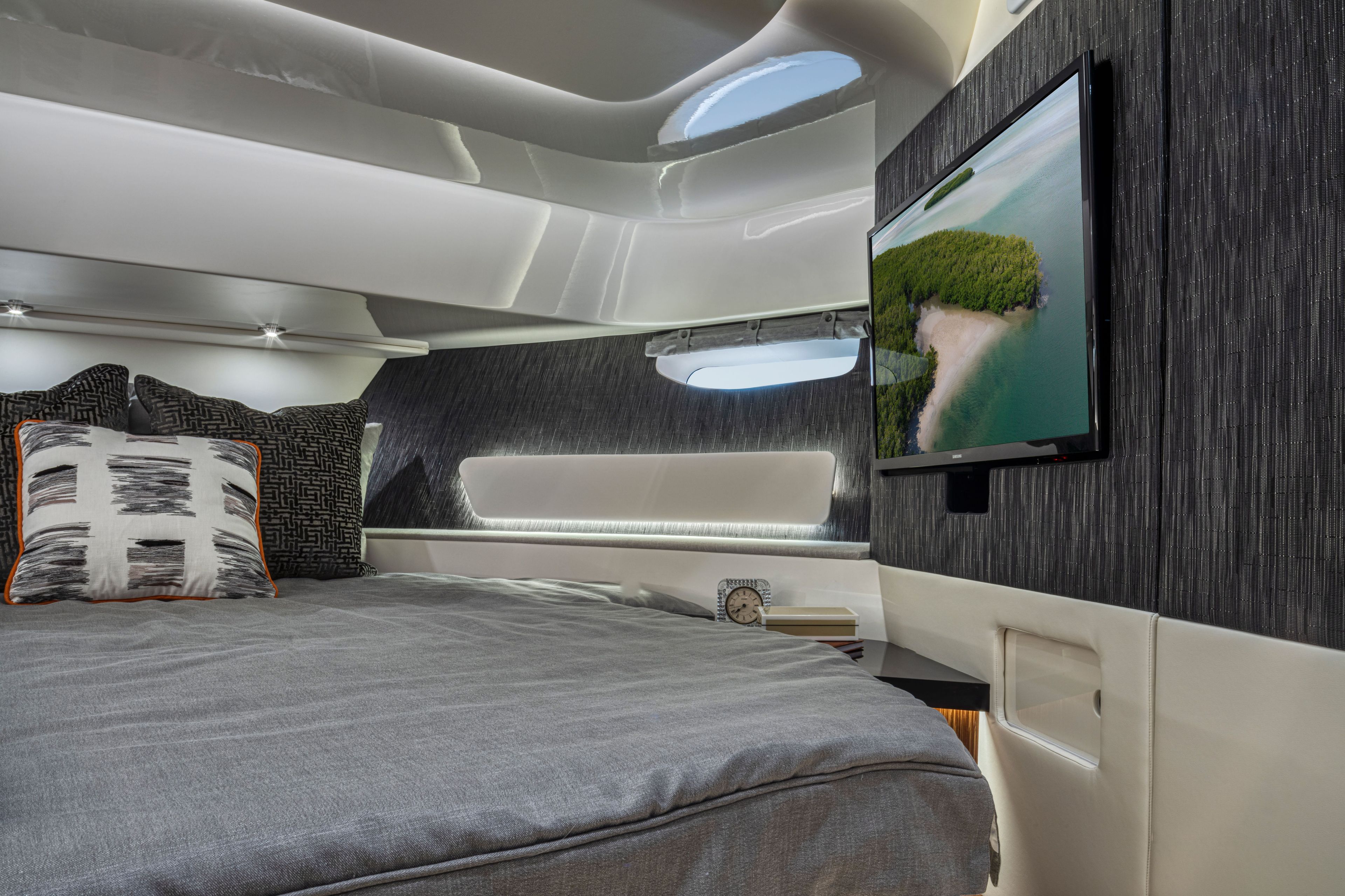 2026 Sea Ray Sundancer 370 Sportscruiser til salgs- YachtWorld