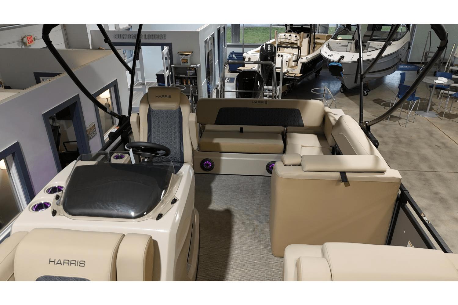 2025 Harris 250 Solstice Pontoon for sale - YachtWorld