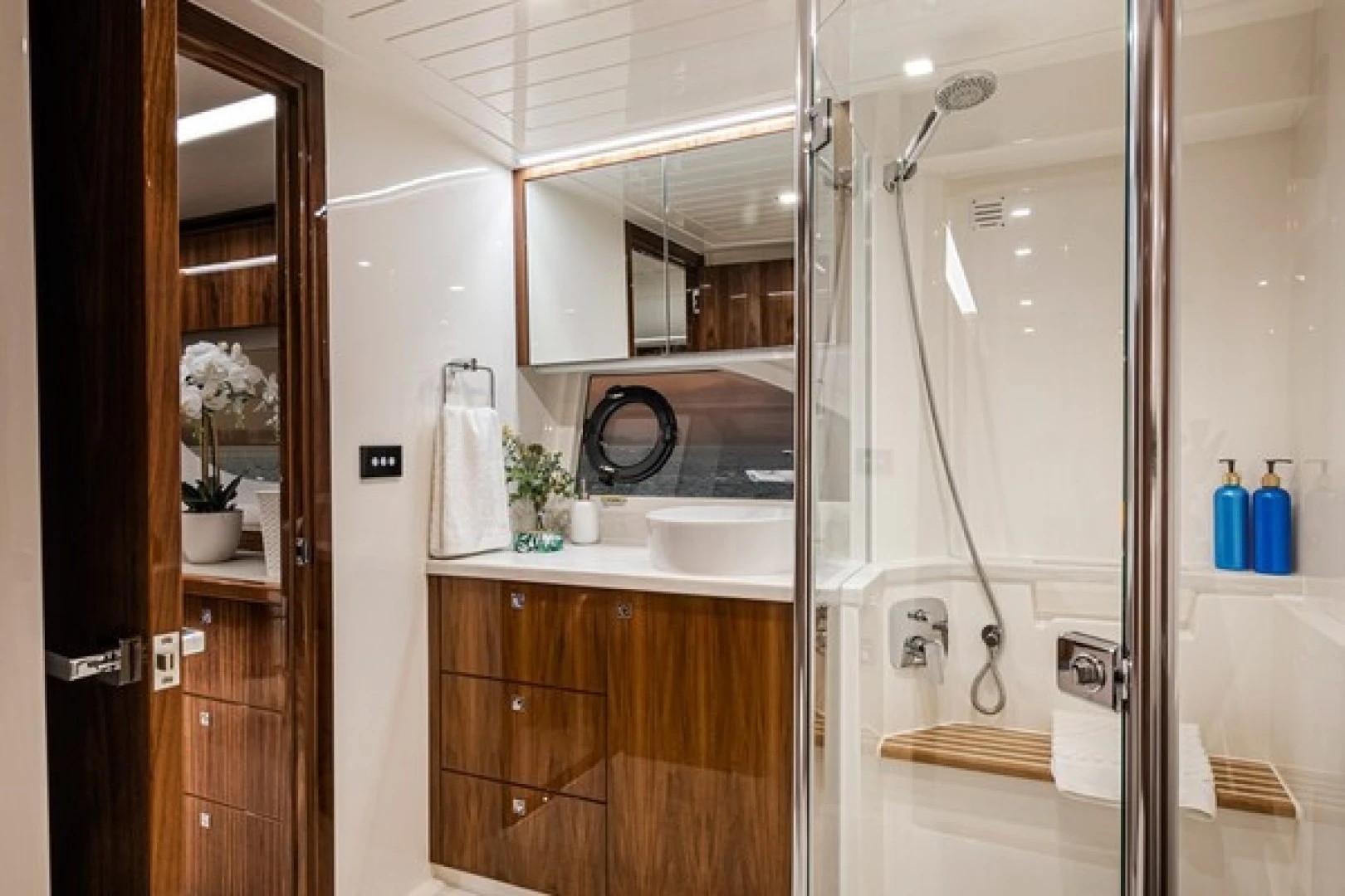 2024 Riviera 645 SUV Express Cruiser for sale - YachtWorld