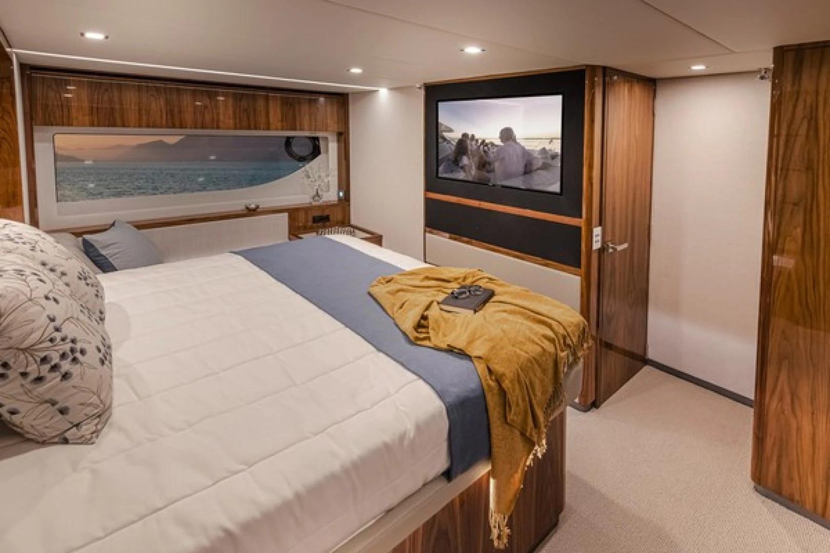 2024 Riviera 645 SUV Express Cruiser for sale - YachtWorld