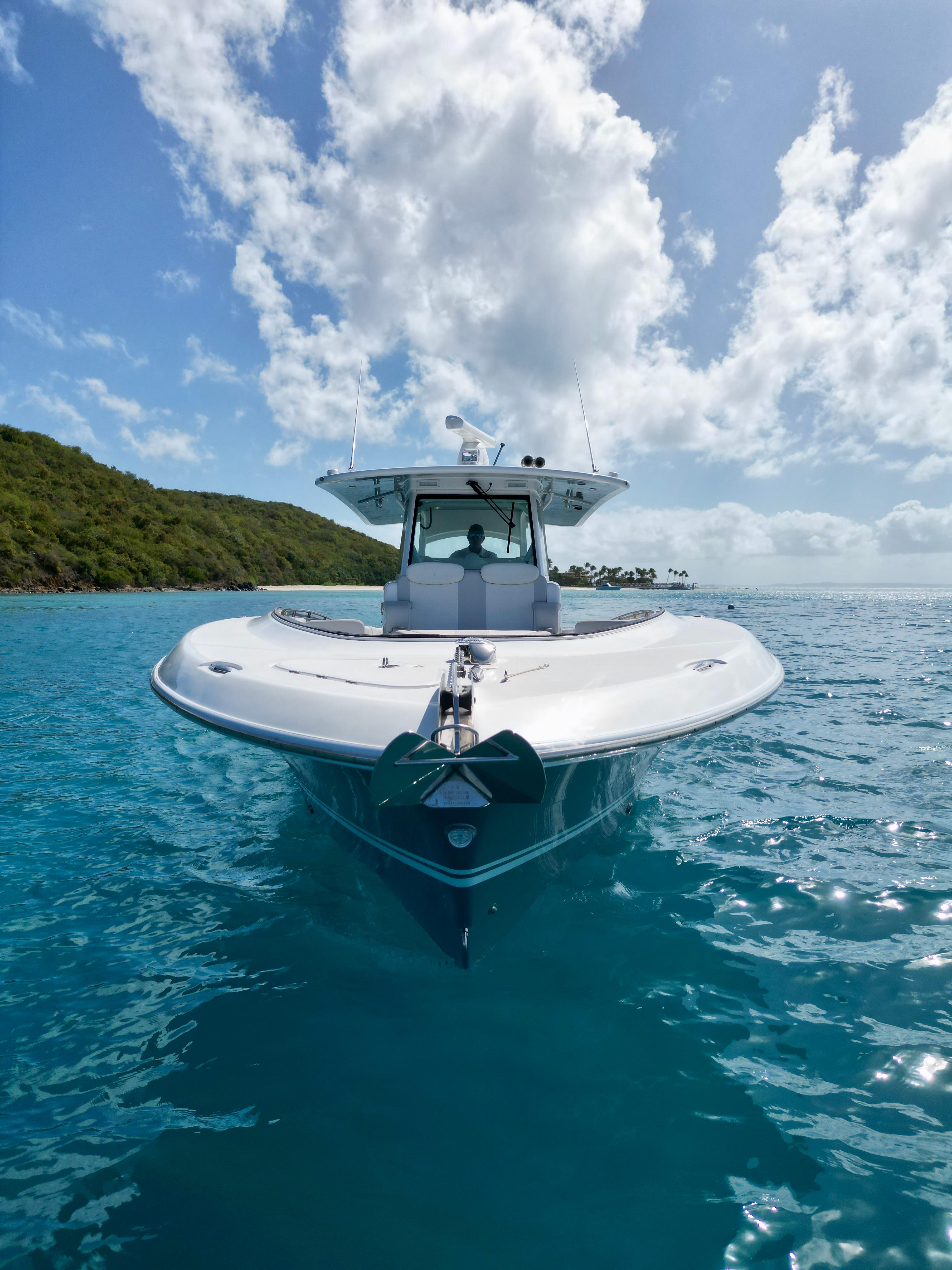 2022 HCB 42 Lujo Center Console for sale - YachtWorld