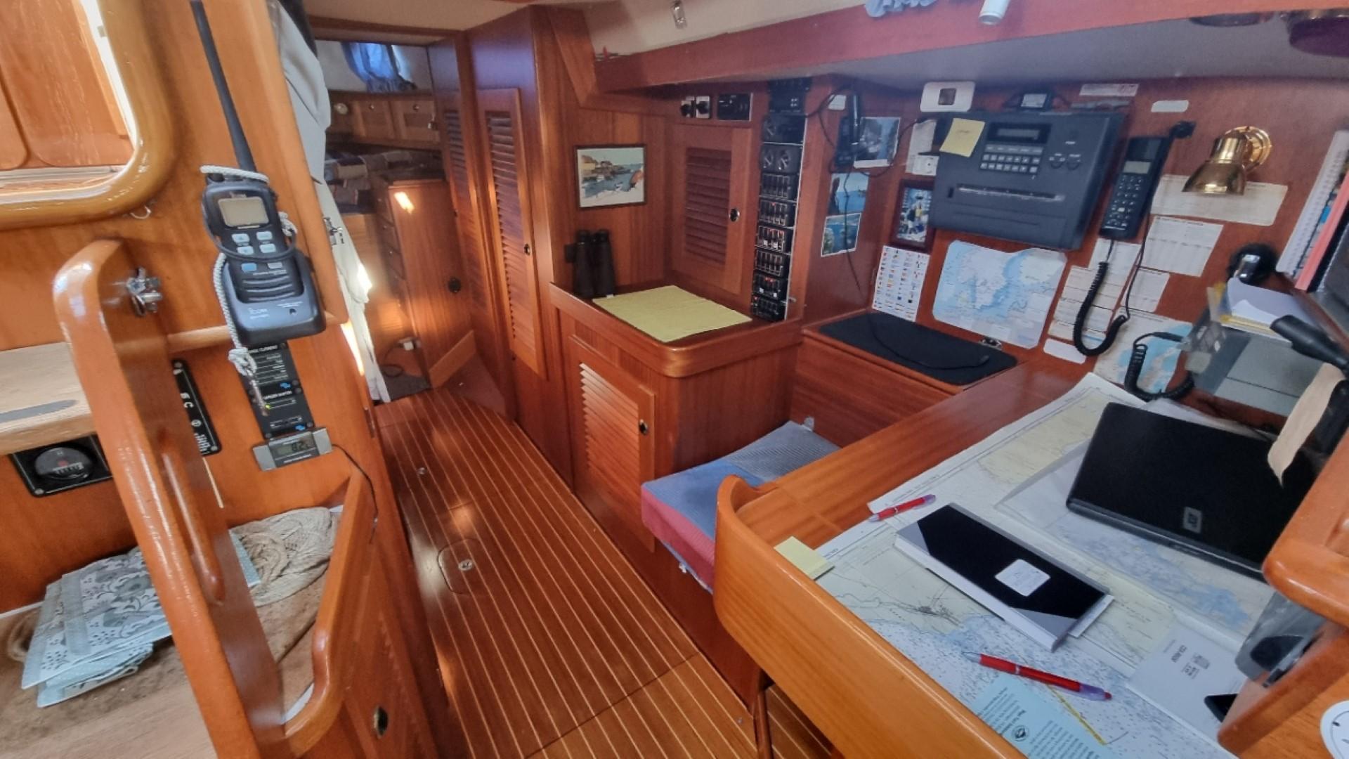 1996 Hallberg-Rassy 42F Cruiser for sale - YachtWorld