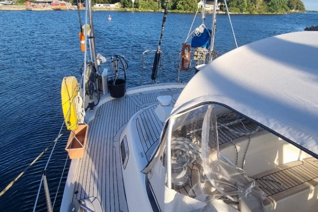 1996 Hallberg-Rassy 42F Cruisere til salgs- YachtWorld