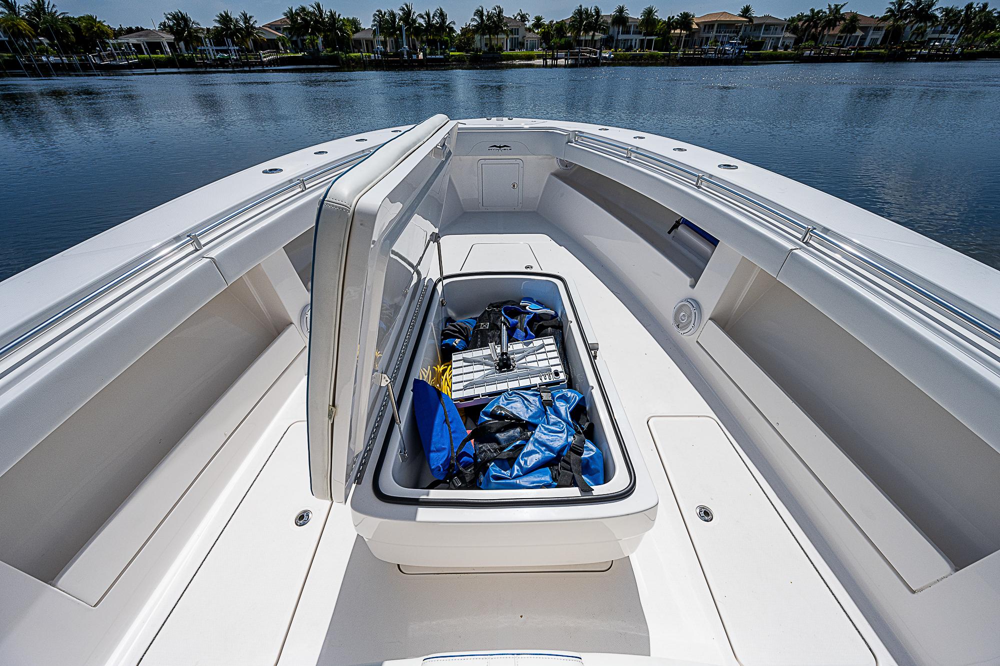 2018 Invincible 42 Saltvatten fiskebåt till salu- YachtWorld