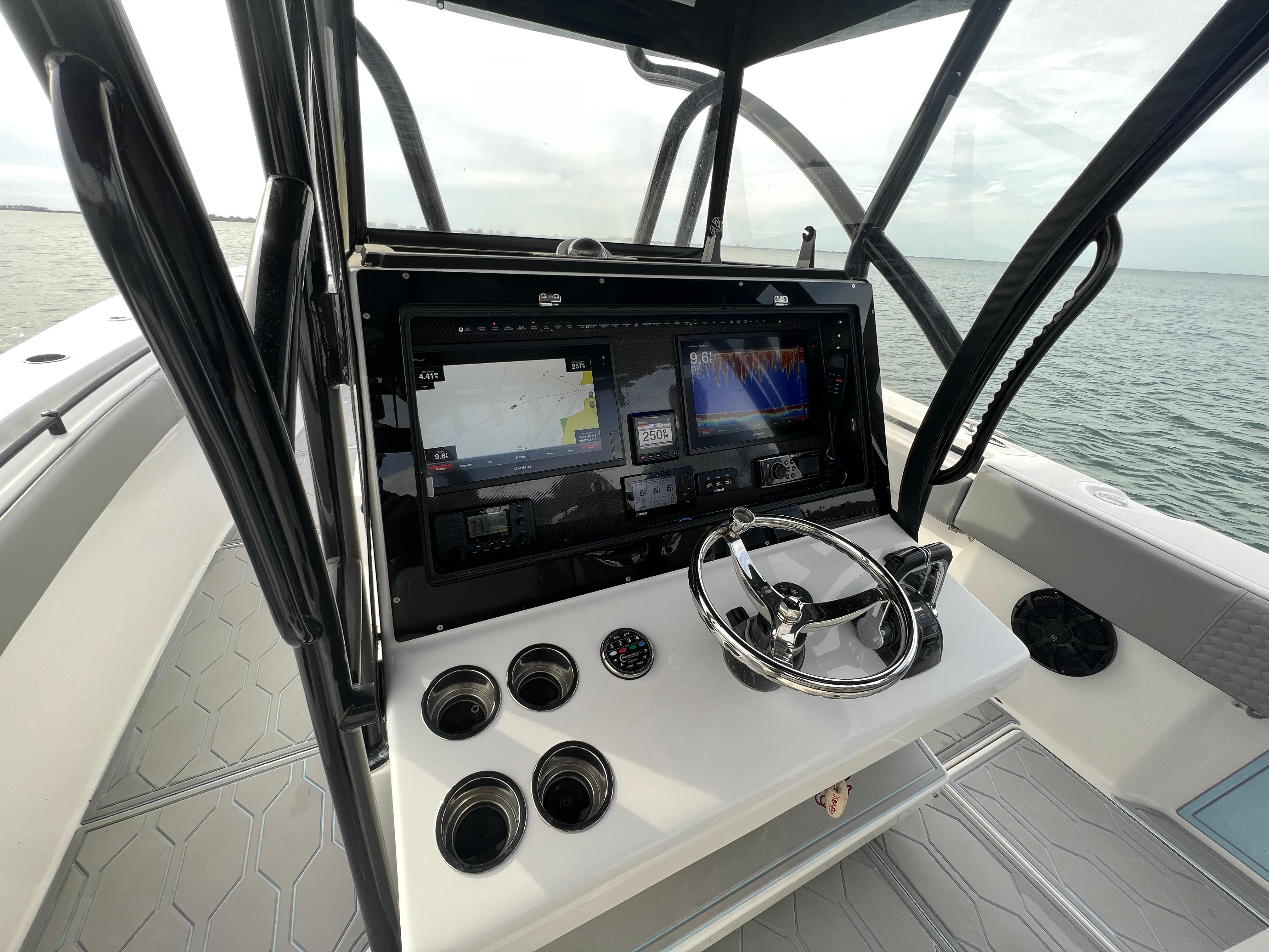 2016 SeaHunter 35 Tournament Centre Console for sale - YachtWorld