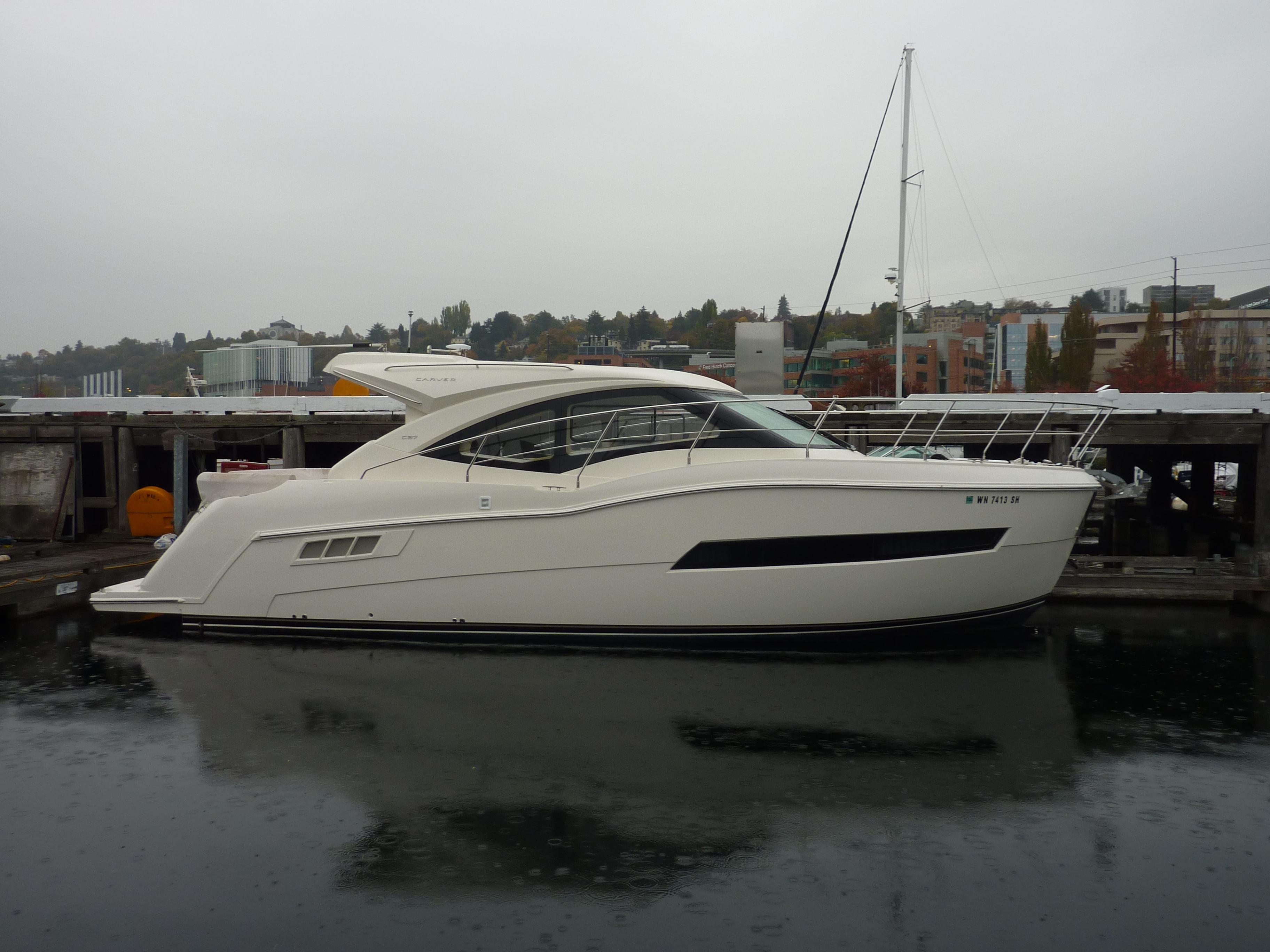 2016 Carver C37 Coupe Express Cruiser for sale - YachtWorld