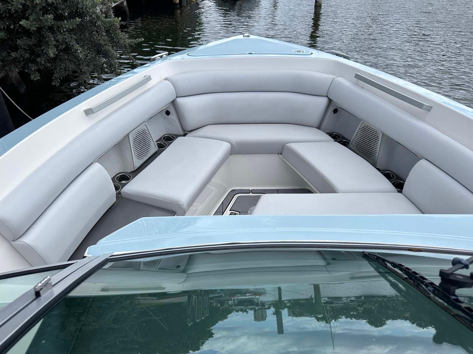2022 Aviara AV32 OB Center Console for sale - YachtWorld
