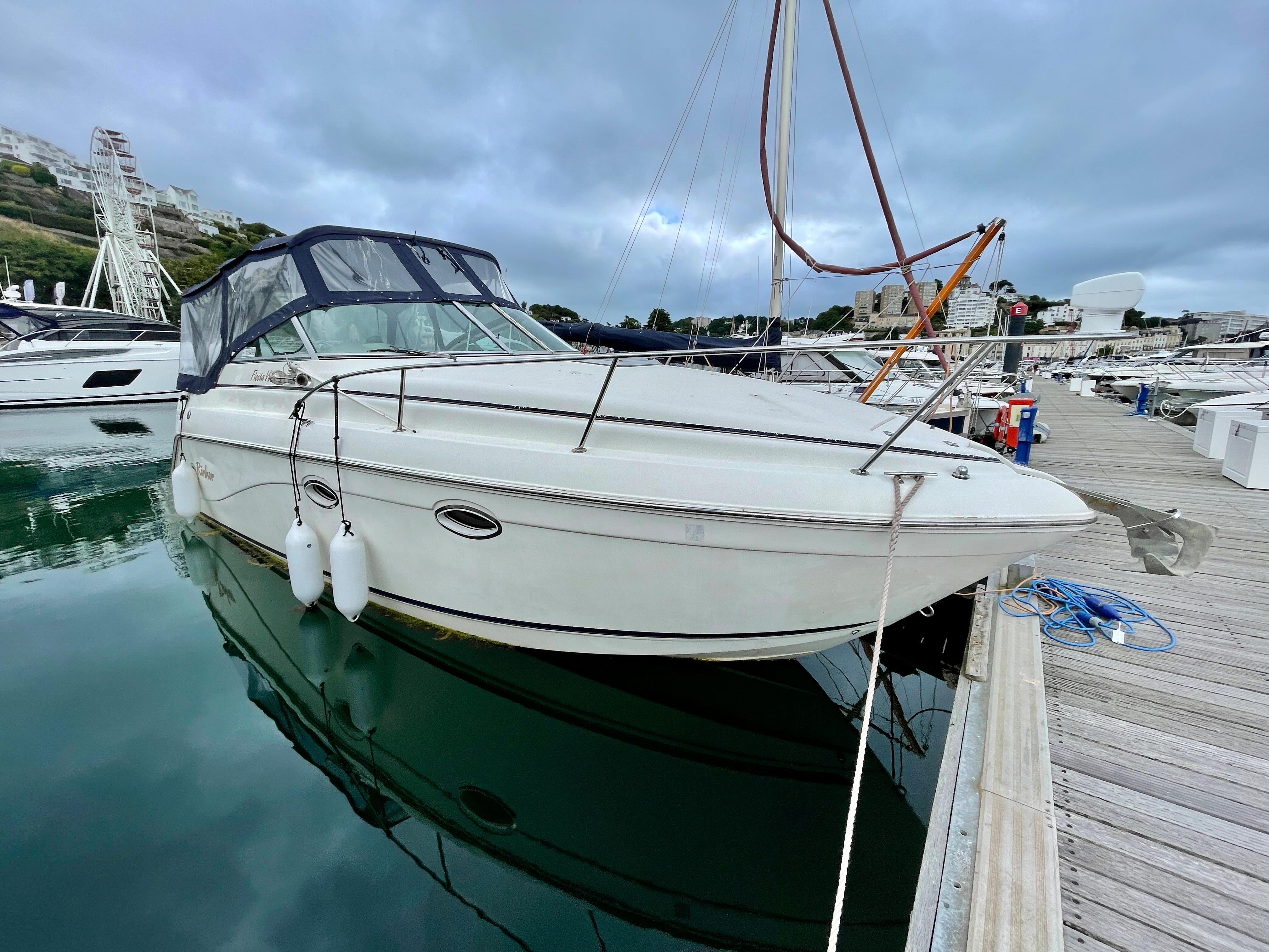 Rinker 270 Fiesta Vee | 2001 | 8m - Devon | Boatshop24