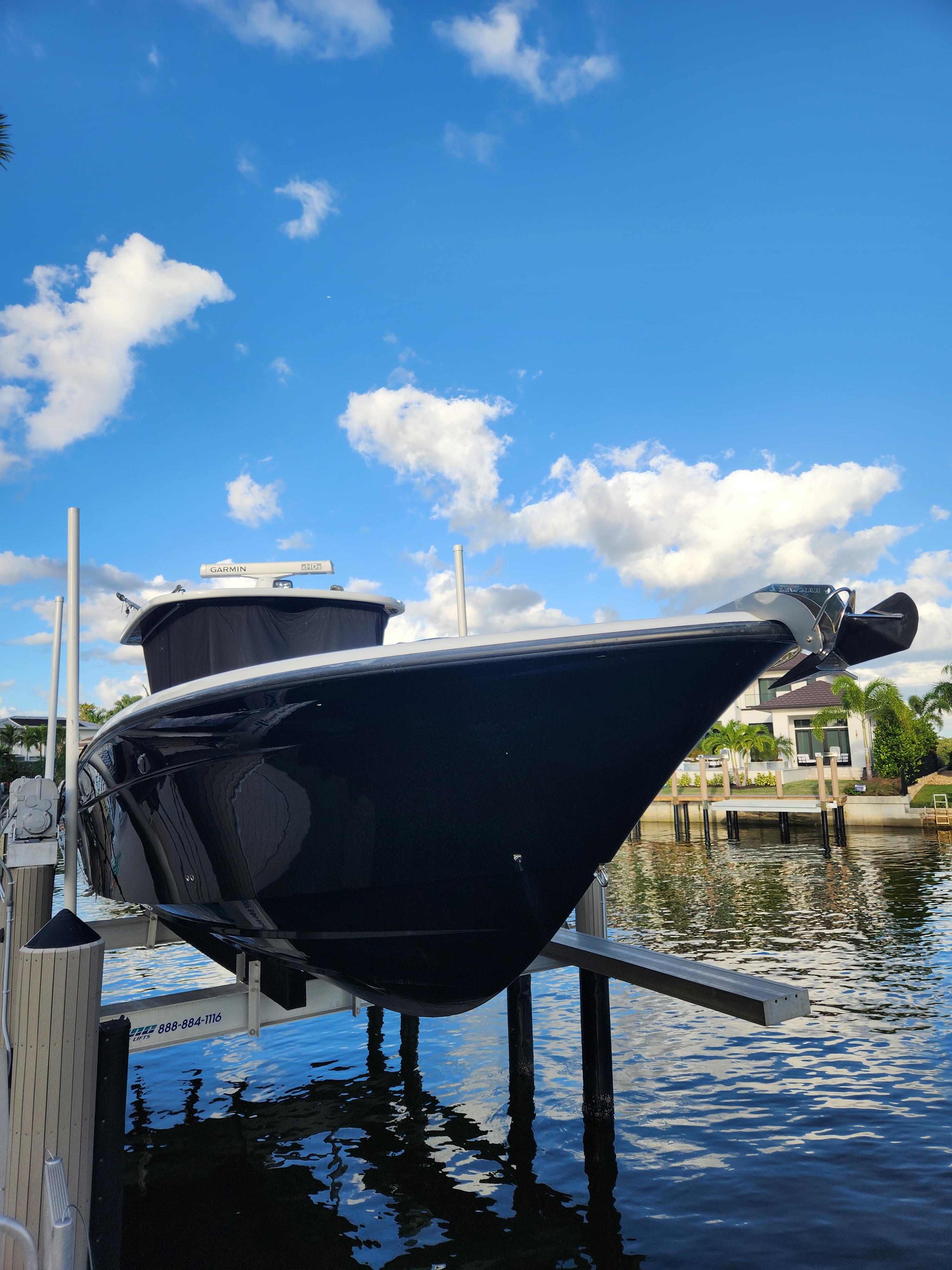 2019 HCB 39 Speciale Center Console for sale - YachtWorld