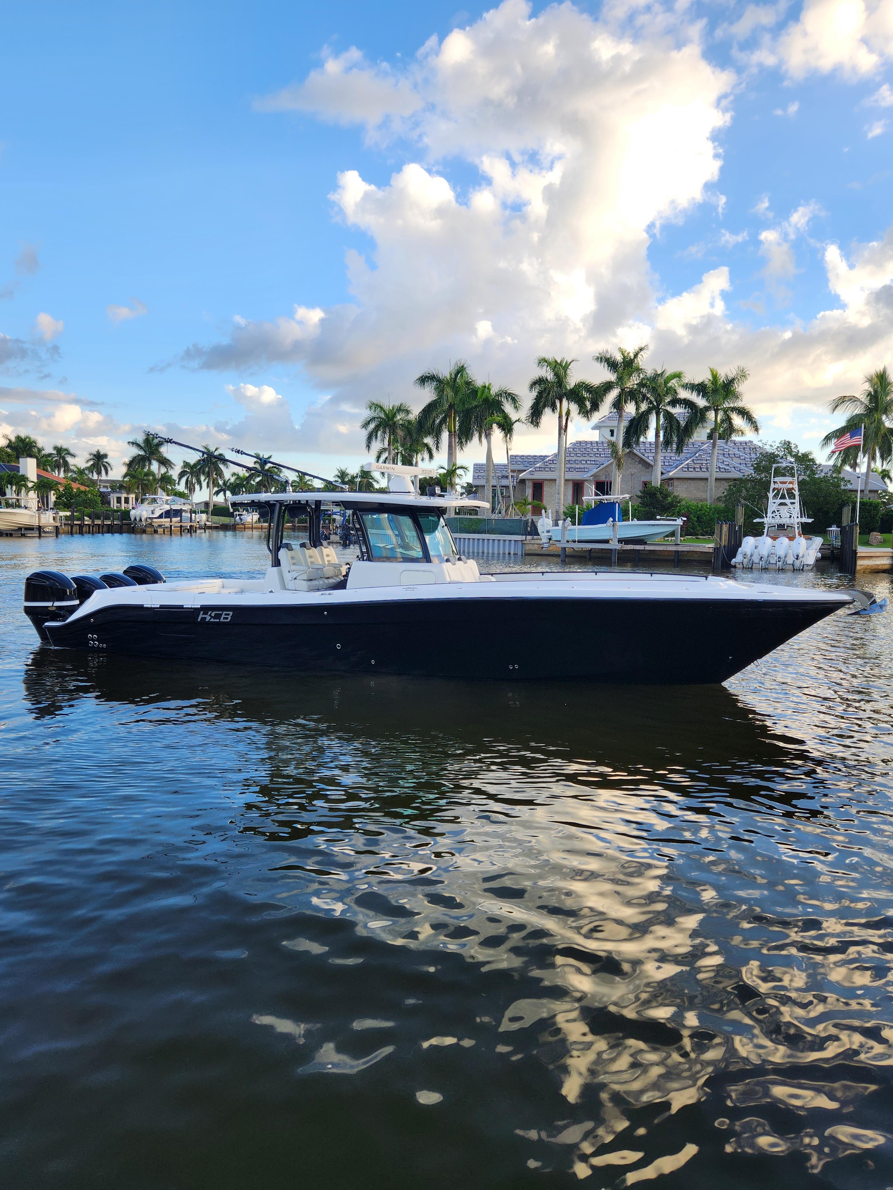 2019 HCB 39 Speciale Center Console for sale - YachtWorld