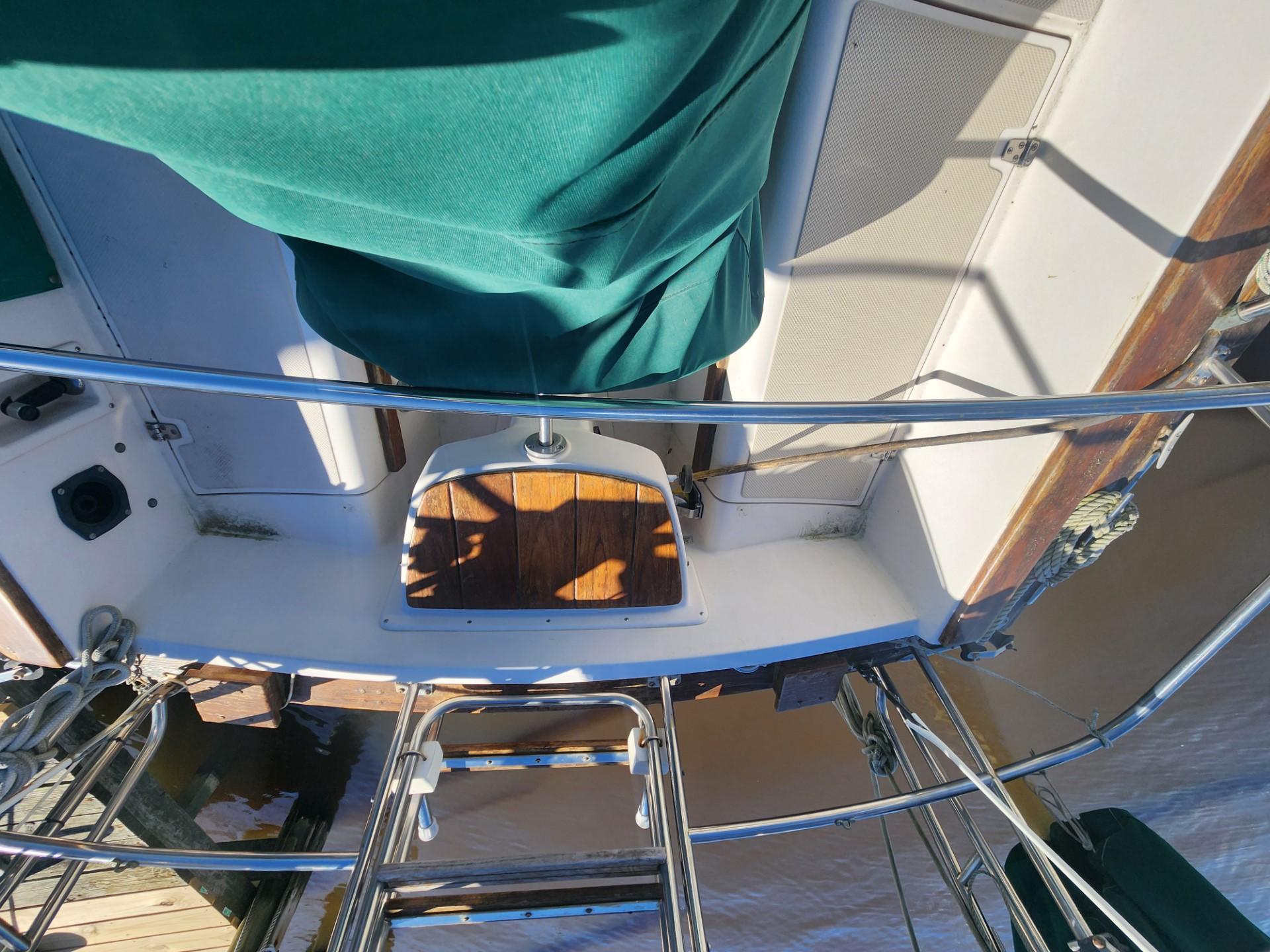 1987 Island Packet 27 Sloop for sale - YachtWorld