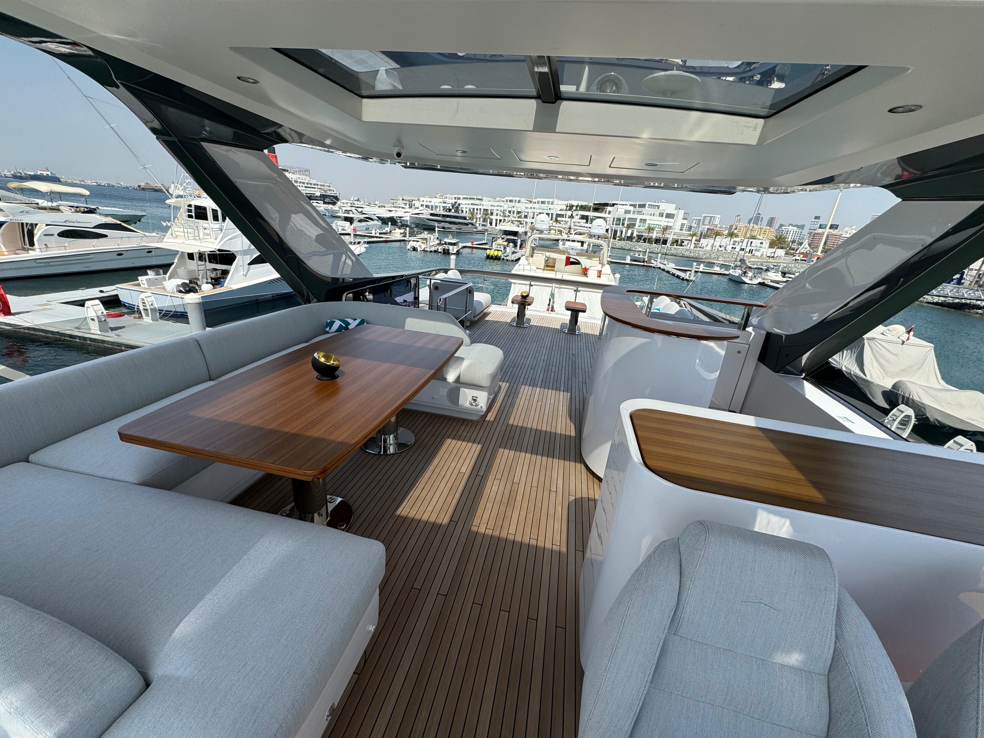 2024 Azimut Fly 78 Flybridge for sale - YachtWorld