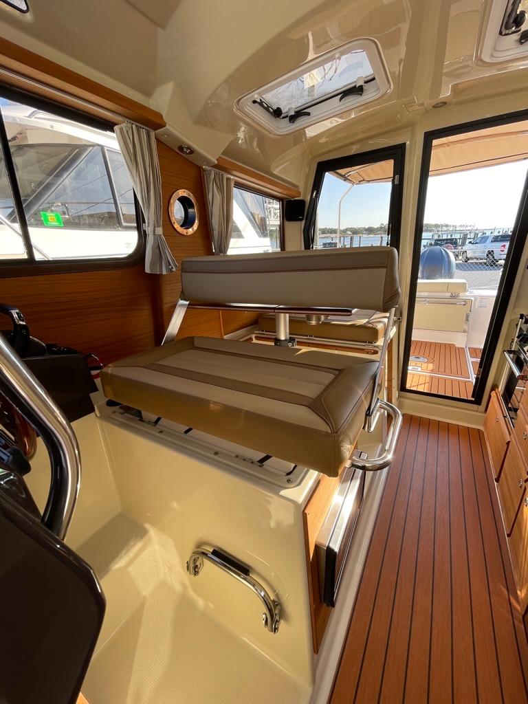 2026 Ranger Tugs R-27 Pilotine (a motore) in vendita- YachtWorld