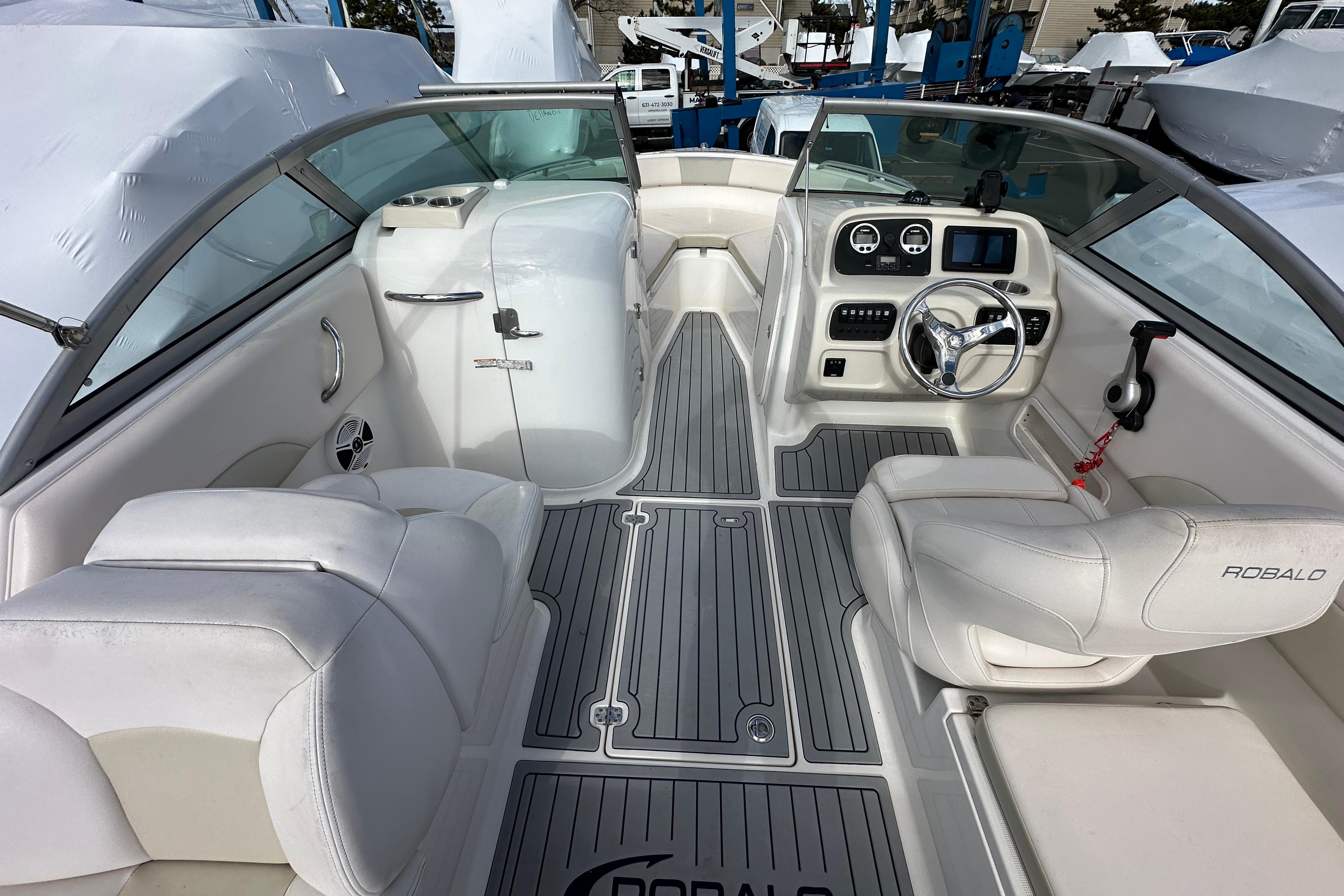 2016 Robalo R227 Dual Console Bateaux doubles console à vendre - YachtWorld