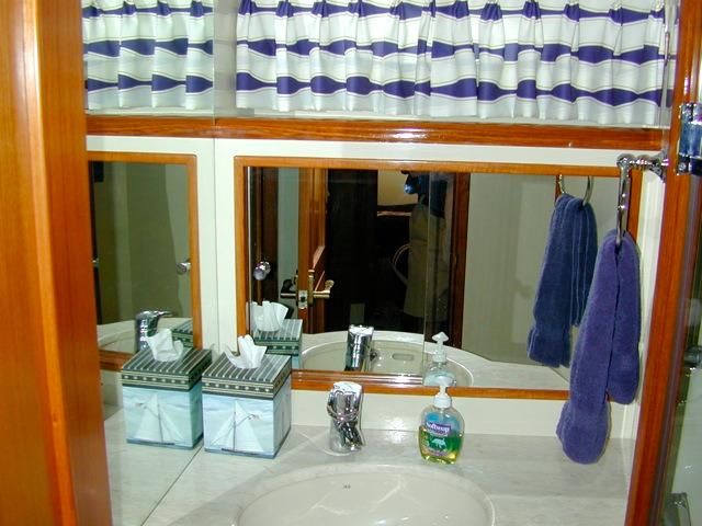 2003 Ocean Alexander 548 Pilothouse - Weber Yachts