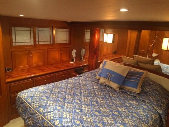 2003 Ocean Alexander 548 Pilothouse - Weber Yachts