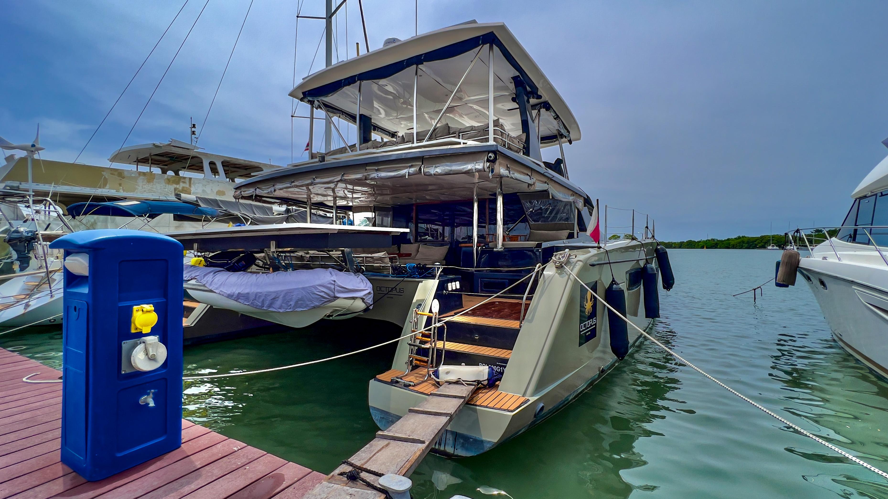 2017 Fountaine Pajot Ipanaema 58 Power Catamaran Power Catamaran for ...