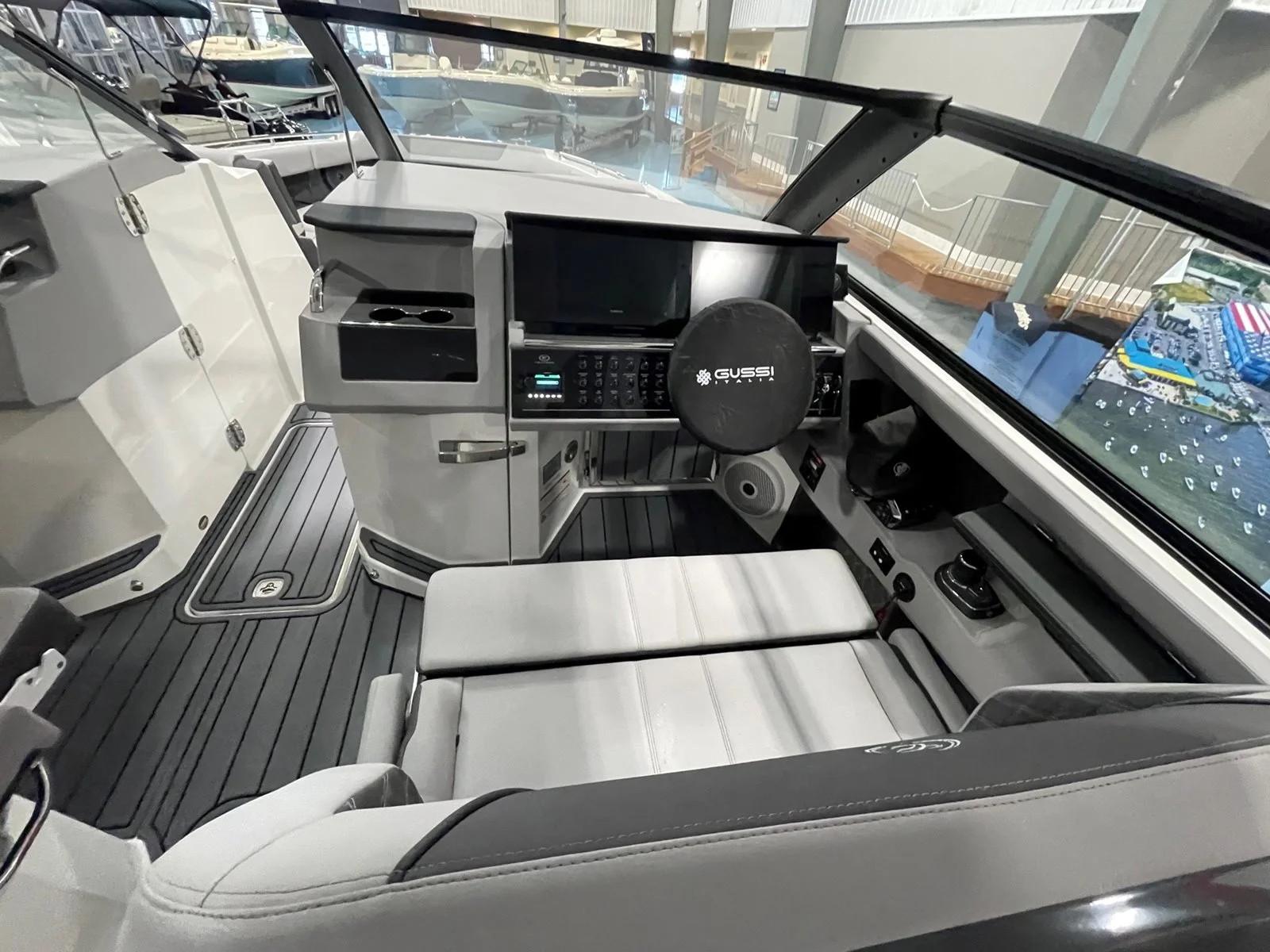 2024 Cobalt R35 OB Cruiser for sale - YachtWorld