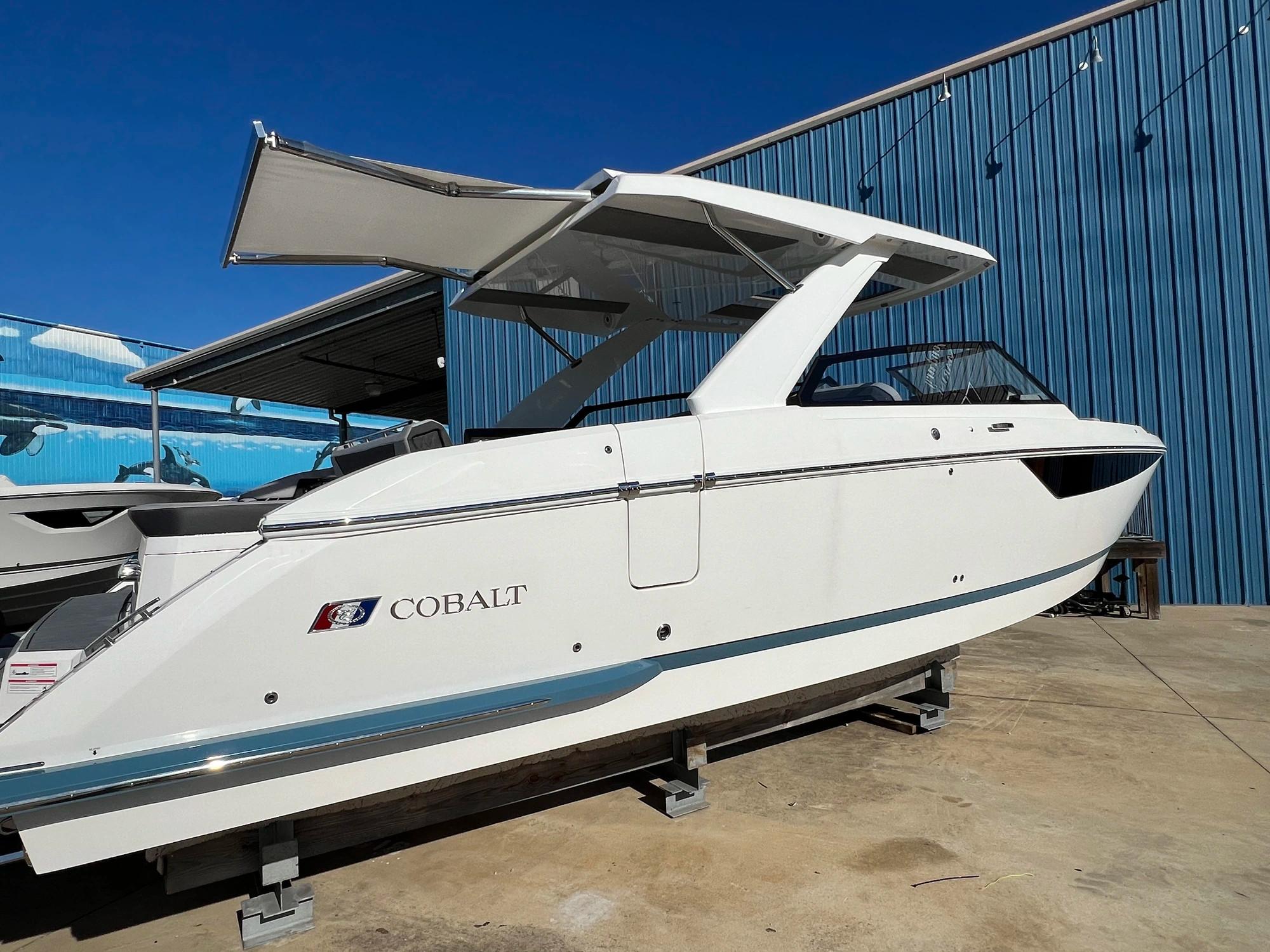 2024 Cobalt R35 OB Cruiser for sale - YachtWorld