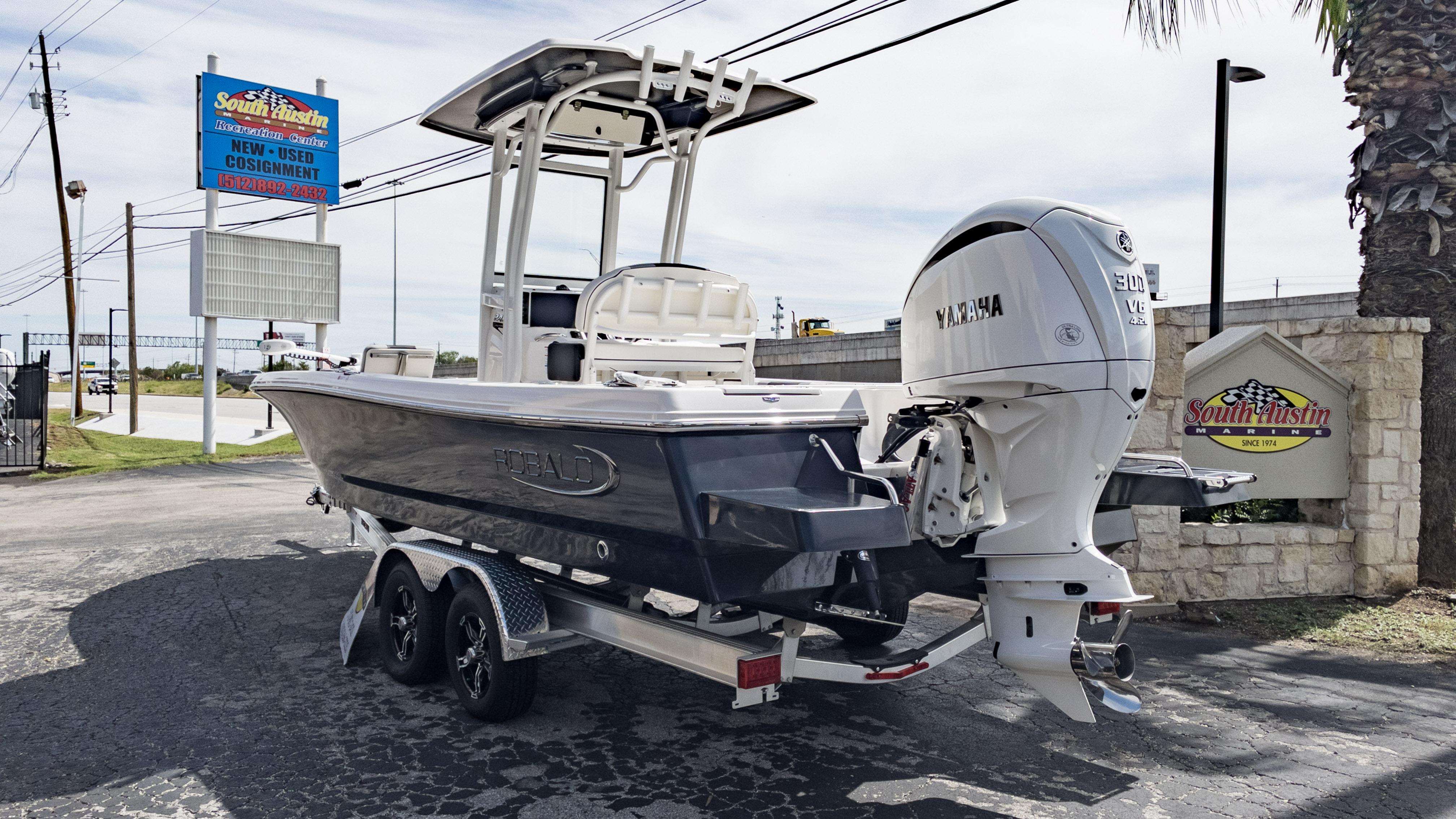 2023 Robalo 246 Bay for sale - YachtWorld