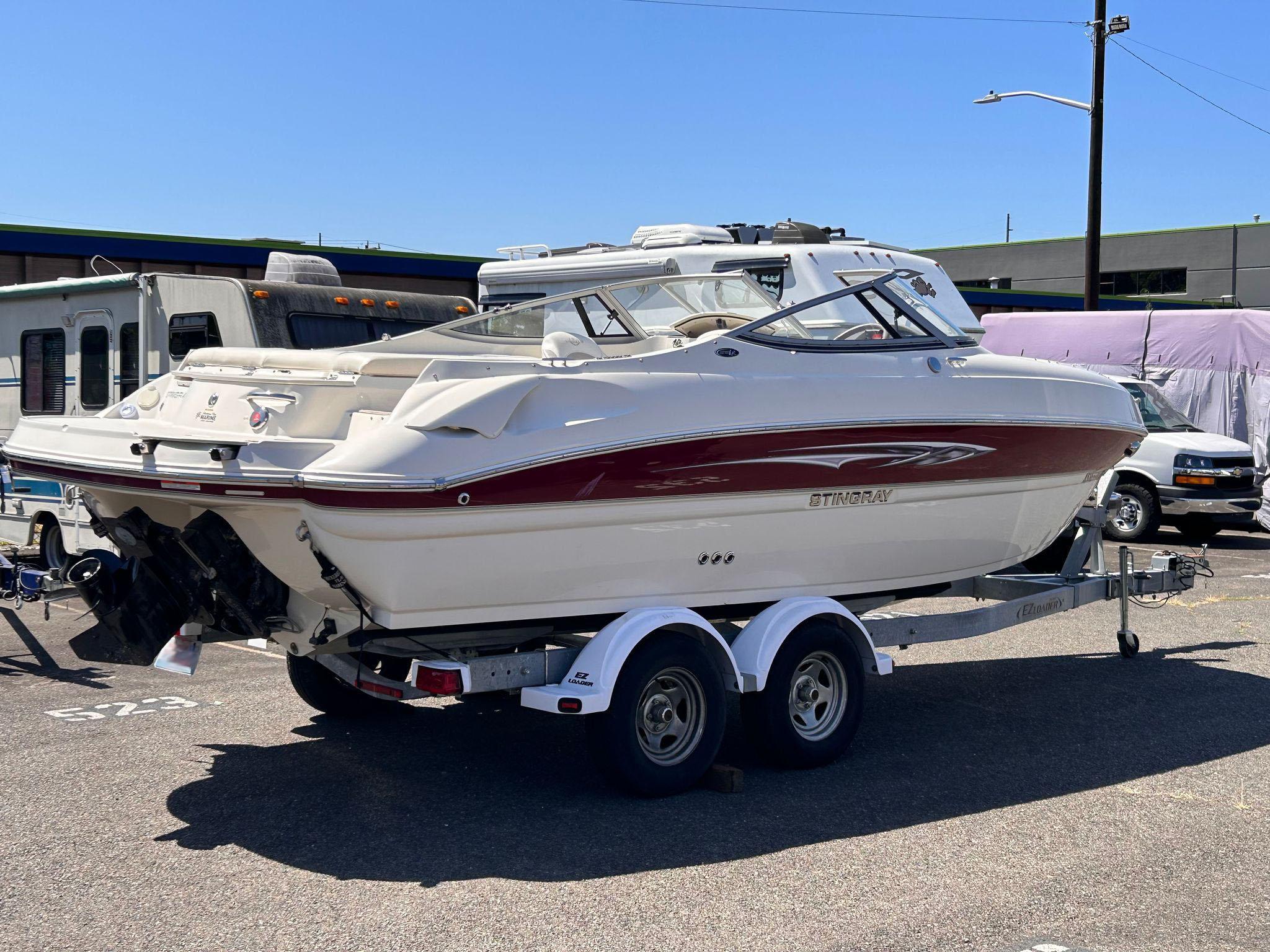 2013 Stingray 215 LR Bow Rider Bowrider for sale - YachtWorld