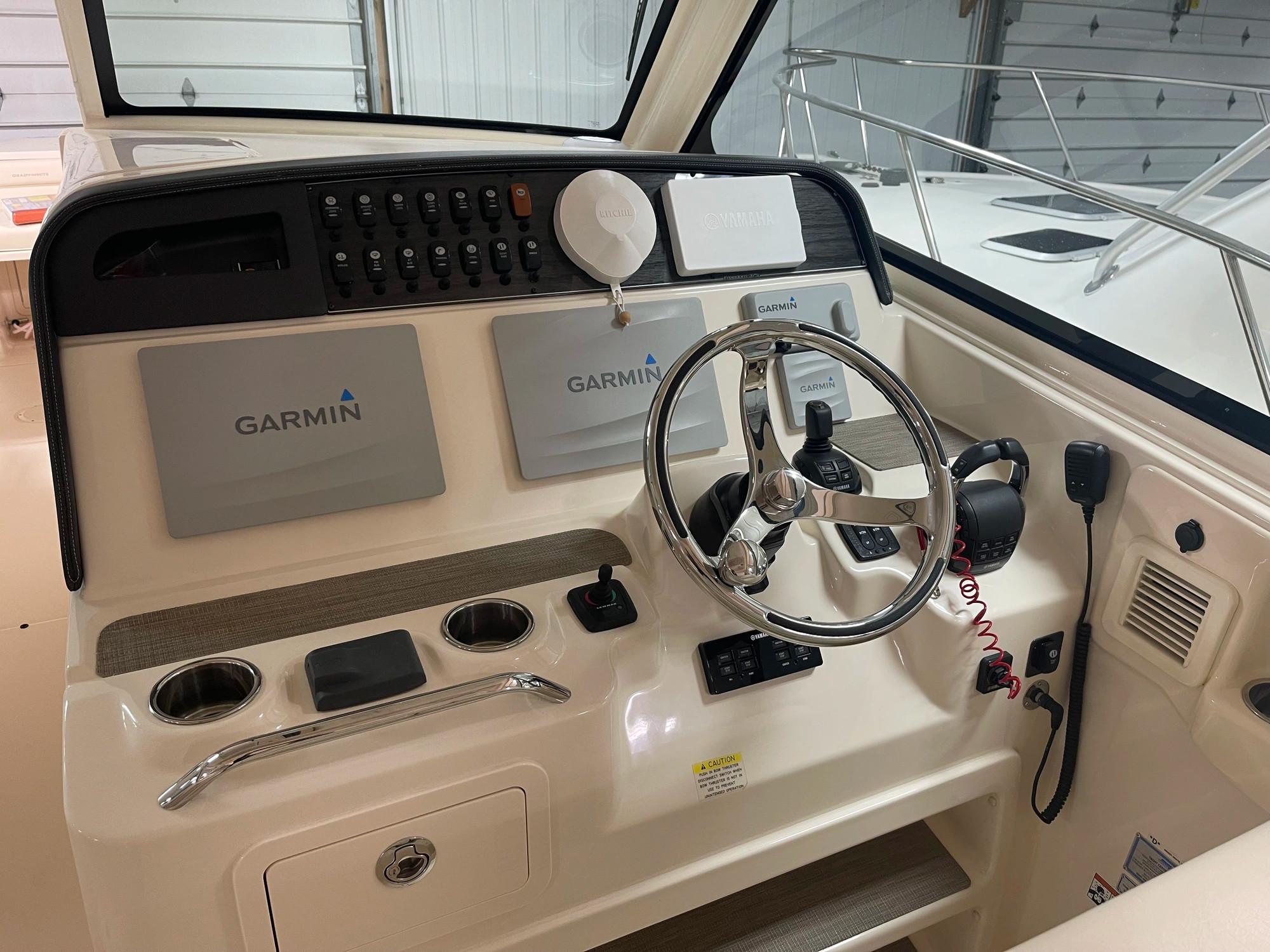 2020 Grady-White Freedom 375 Dual Console for sale - YachtWorld