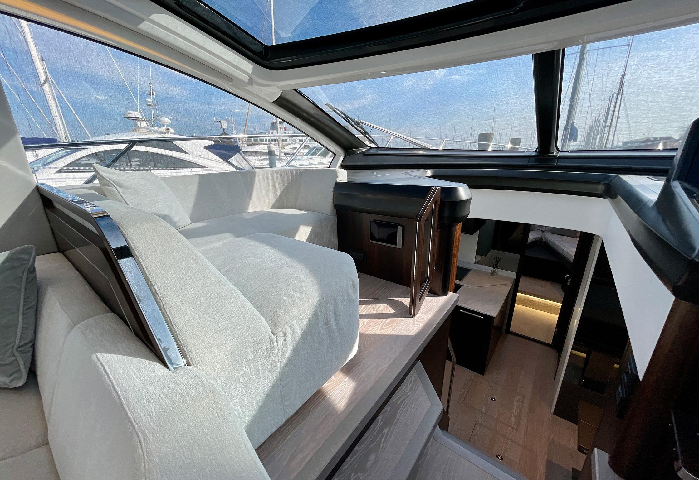 2022 Sunseeker Predator 55 EVO Motor Yachts for sale - YachtWorld