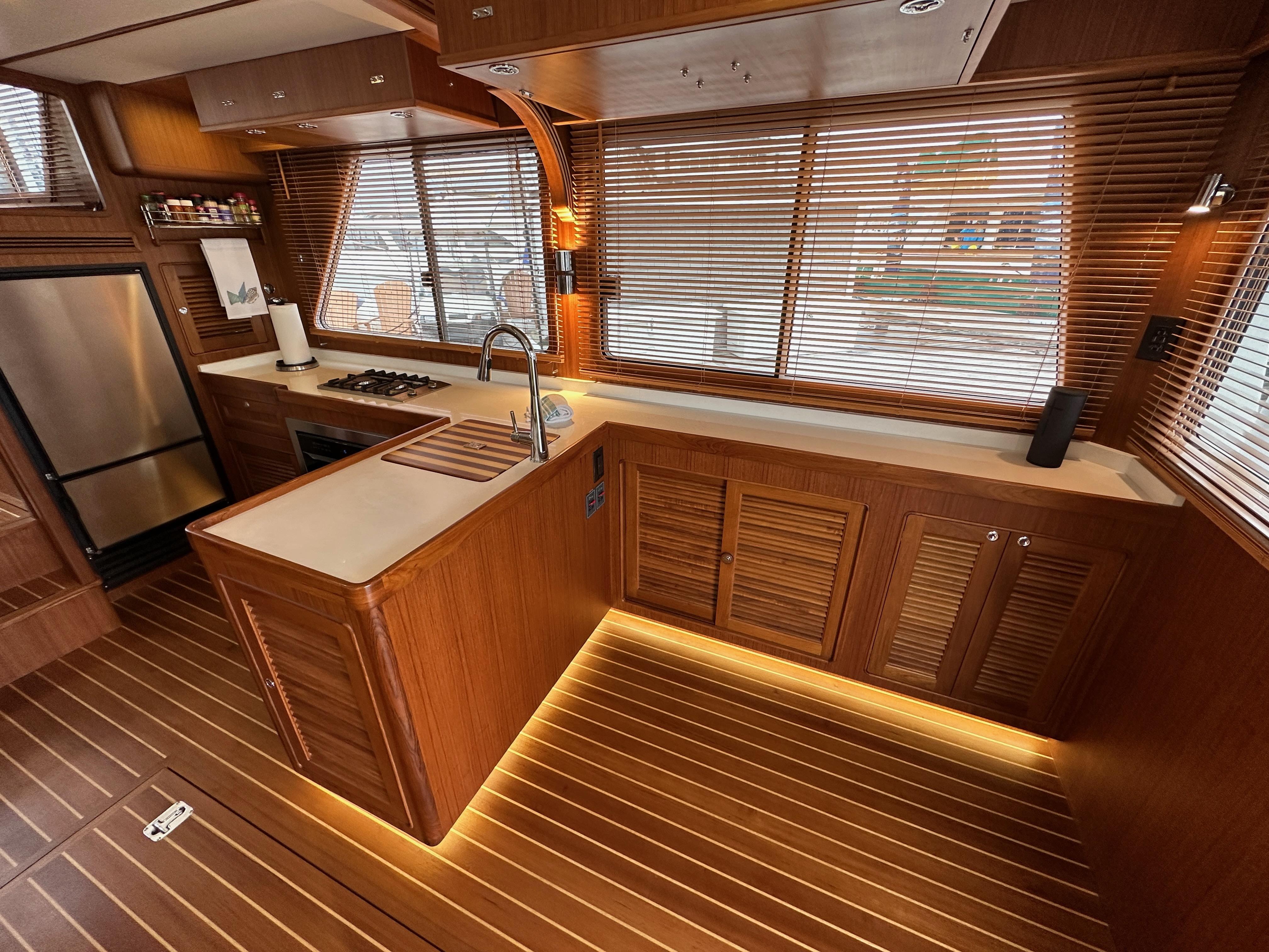 2023 Helmsman Trawlers 43E PILOTHOUSE Trawler for sale - YachtWorld