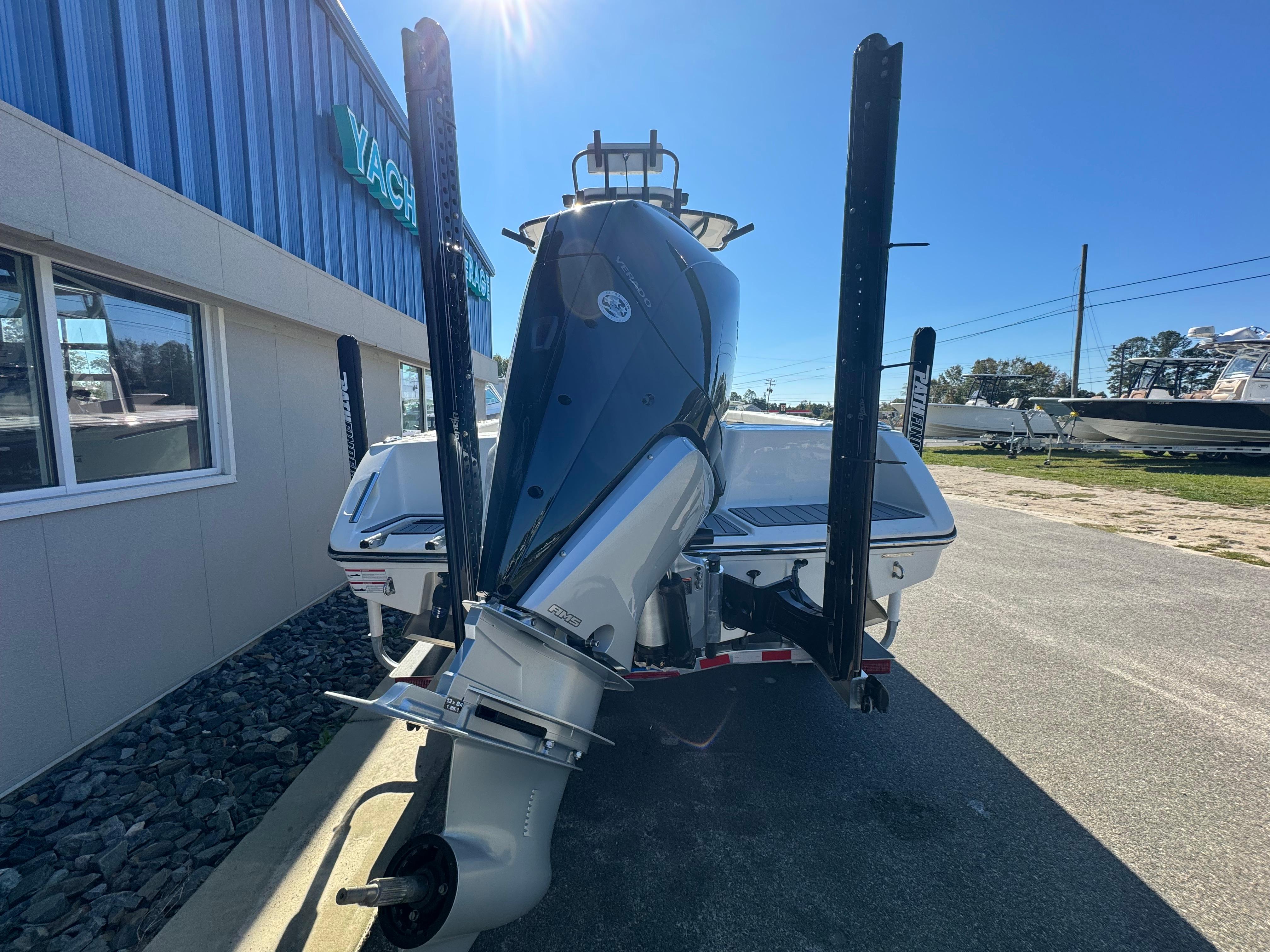 2024 Pathfinder 2400 Open Centre Console for sale - YachtWorld